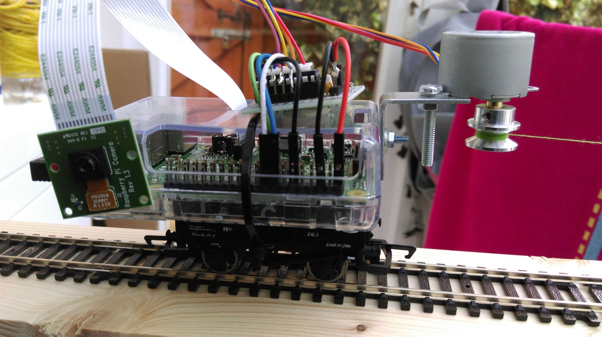 Raspberry Pi Moving Timelapse : 6 Steps (with Pictures) - Instructables