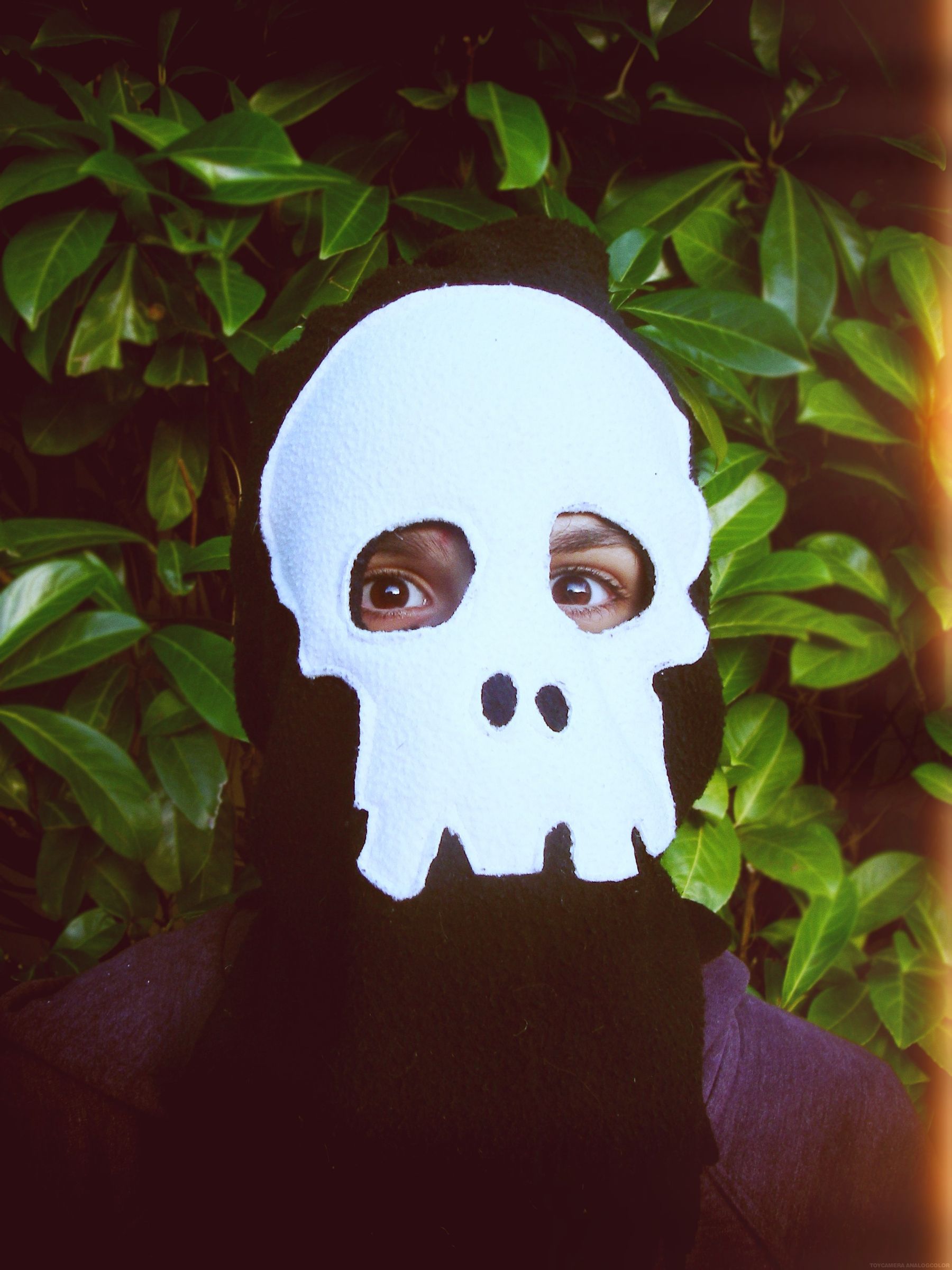 A Lovely Warm Skull Face Snood. : 5 Steps (with Pictures) - Instructables