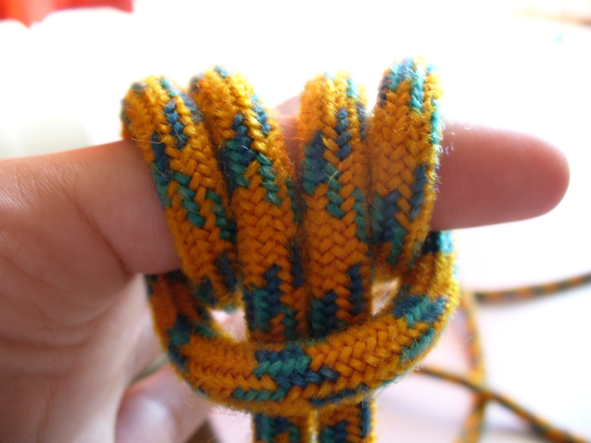 Paracord Prussik Belt : 5 Steps - Instructables