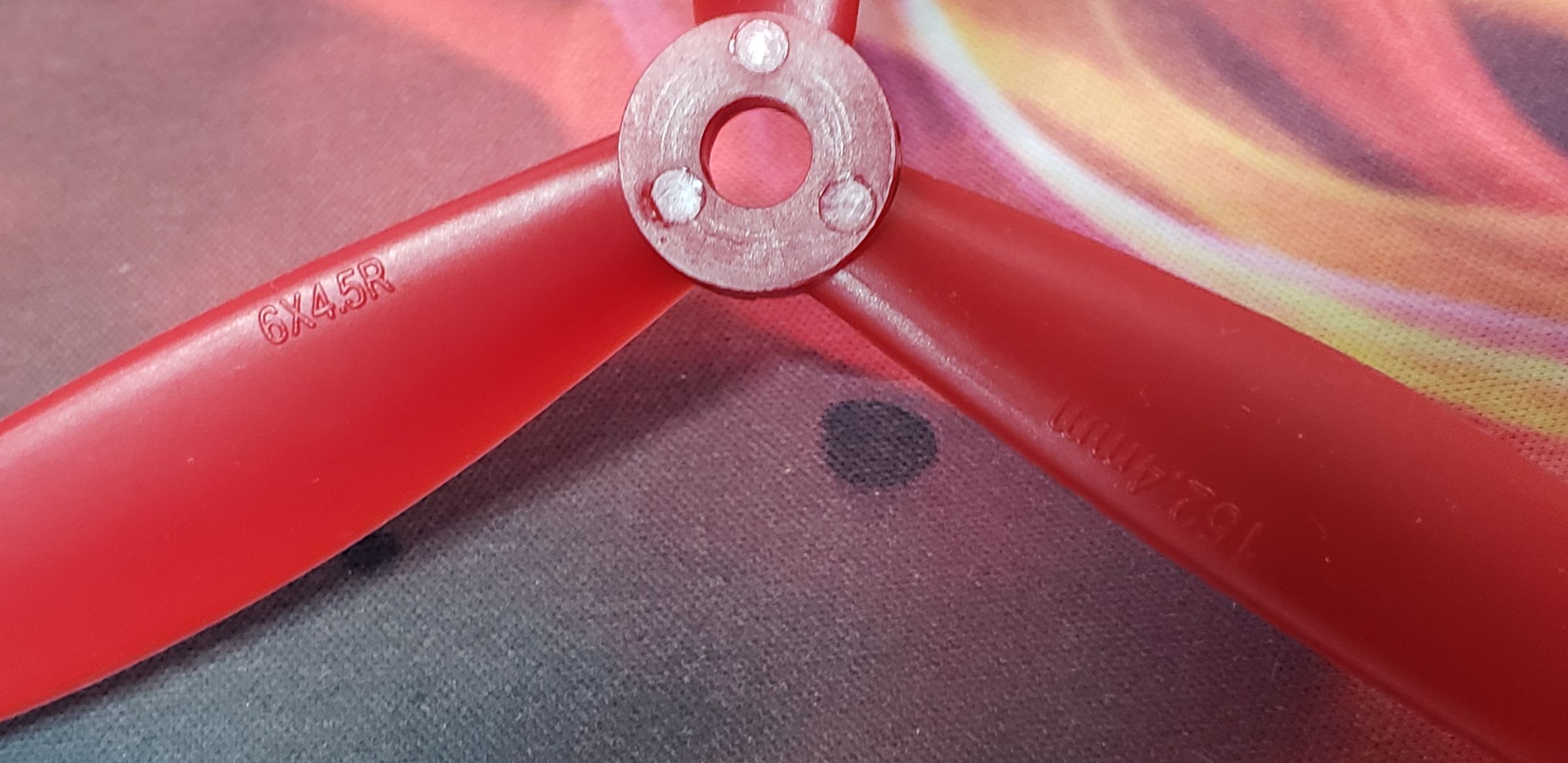 DIY Simple RC Airboat - 3s 2300kv 6in Triple-props : 5 Steps ...