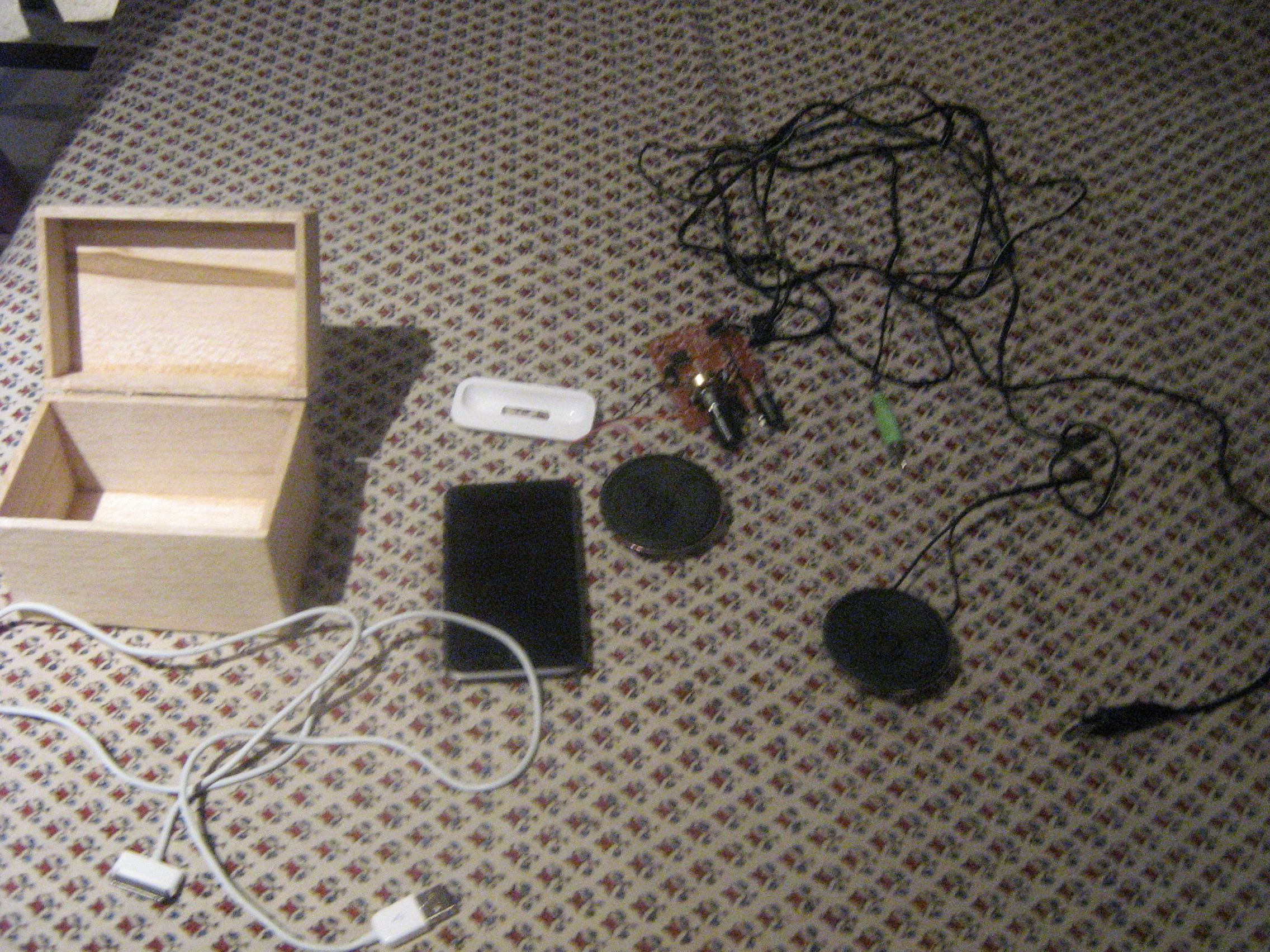 Wooden IPod Dock W/ Speaker : 6 Steps - Instructables