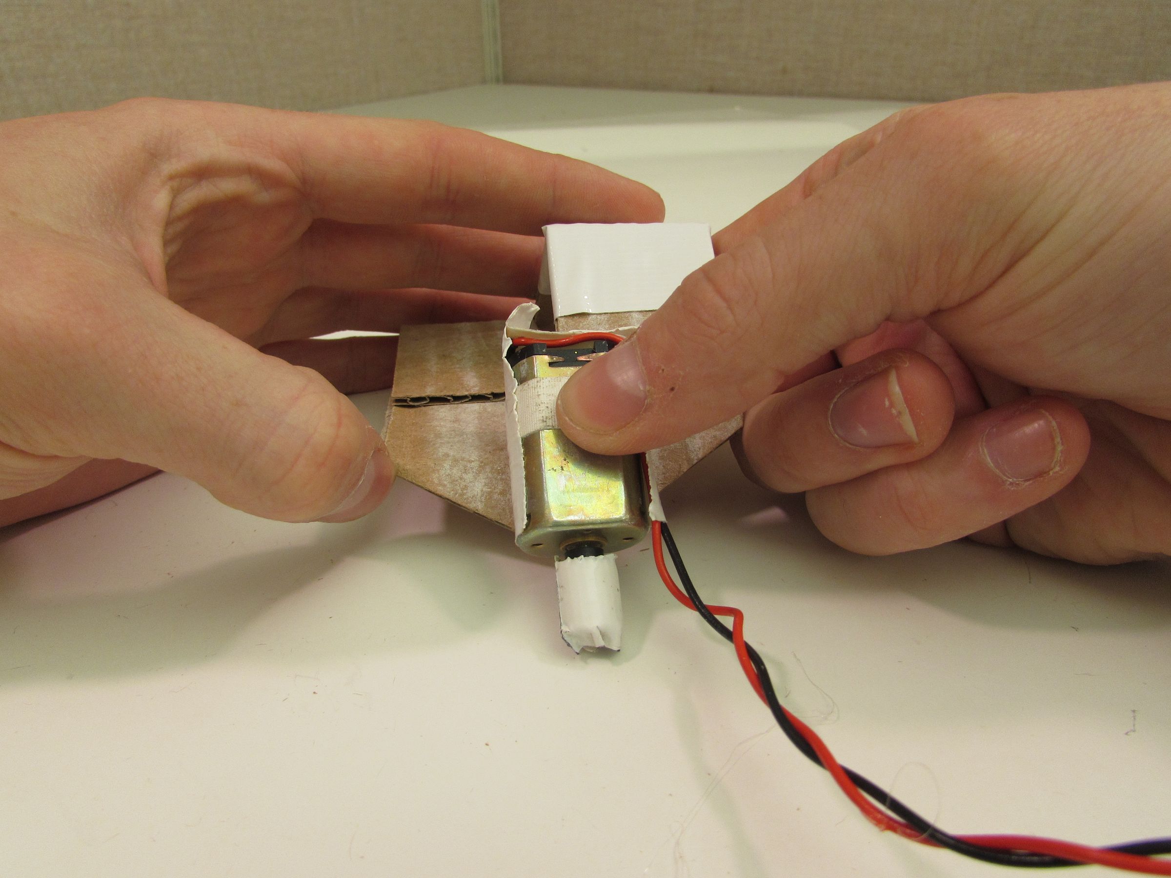 Cardboard Chassis for Cheap Robots 2: Bugbot : 10 Steps (with Pictures ...