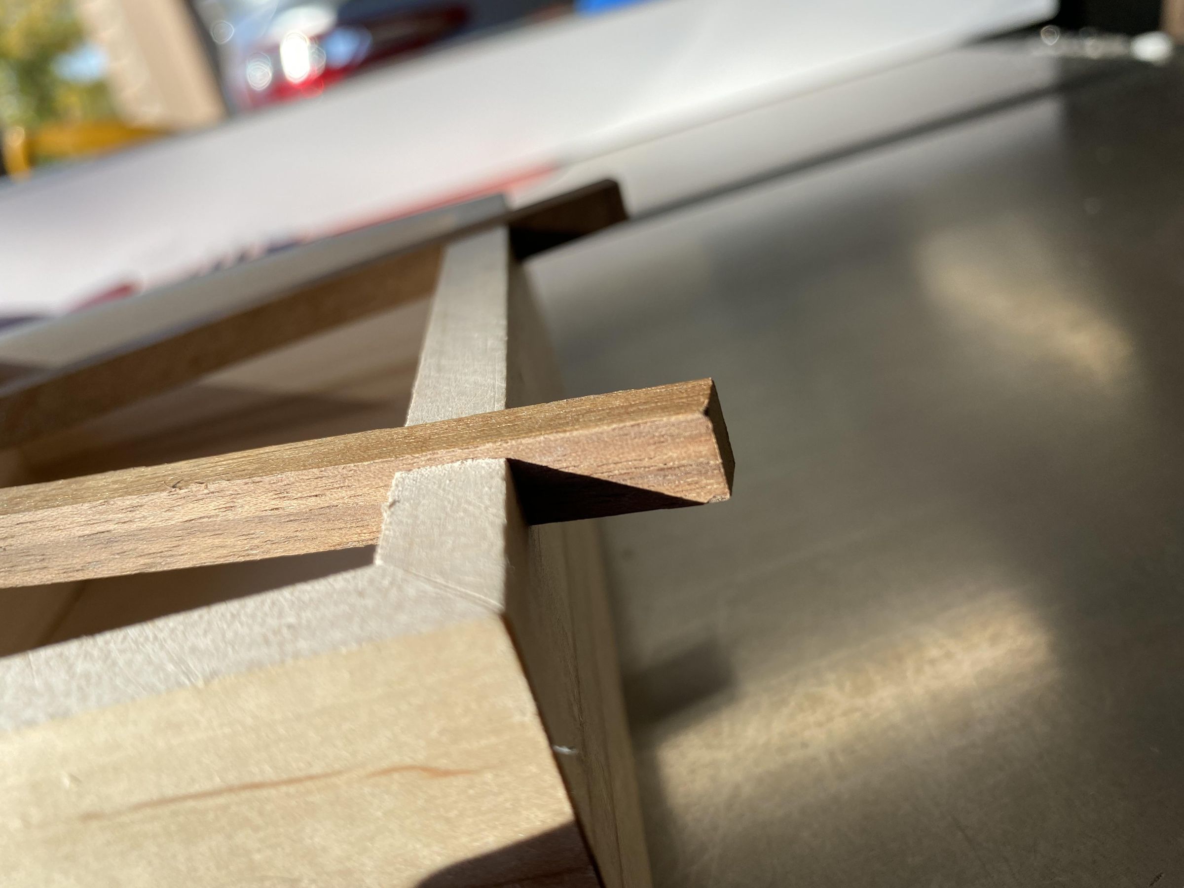 A Novel Way to Set a Box Lid : 7 Steps (with Pictures) - Instructables