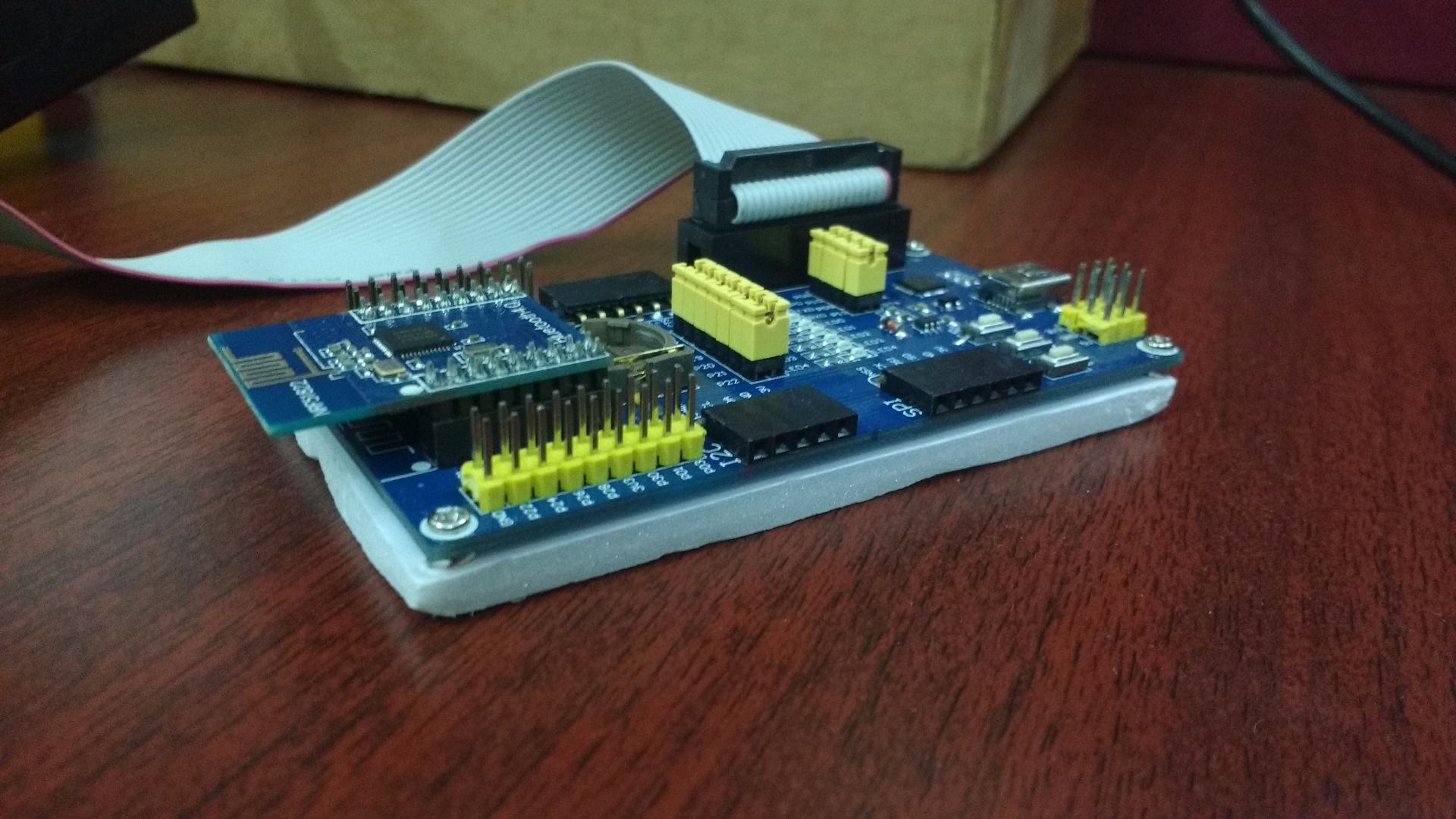NRF51822 Based BLE Beacon : 3 Steps - Instructables