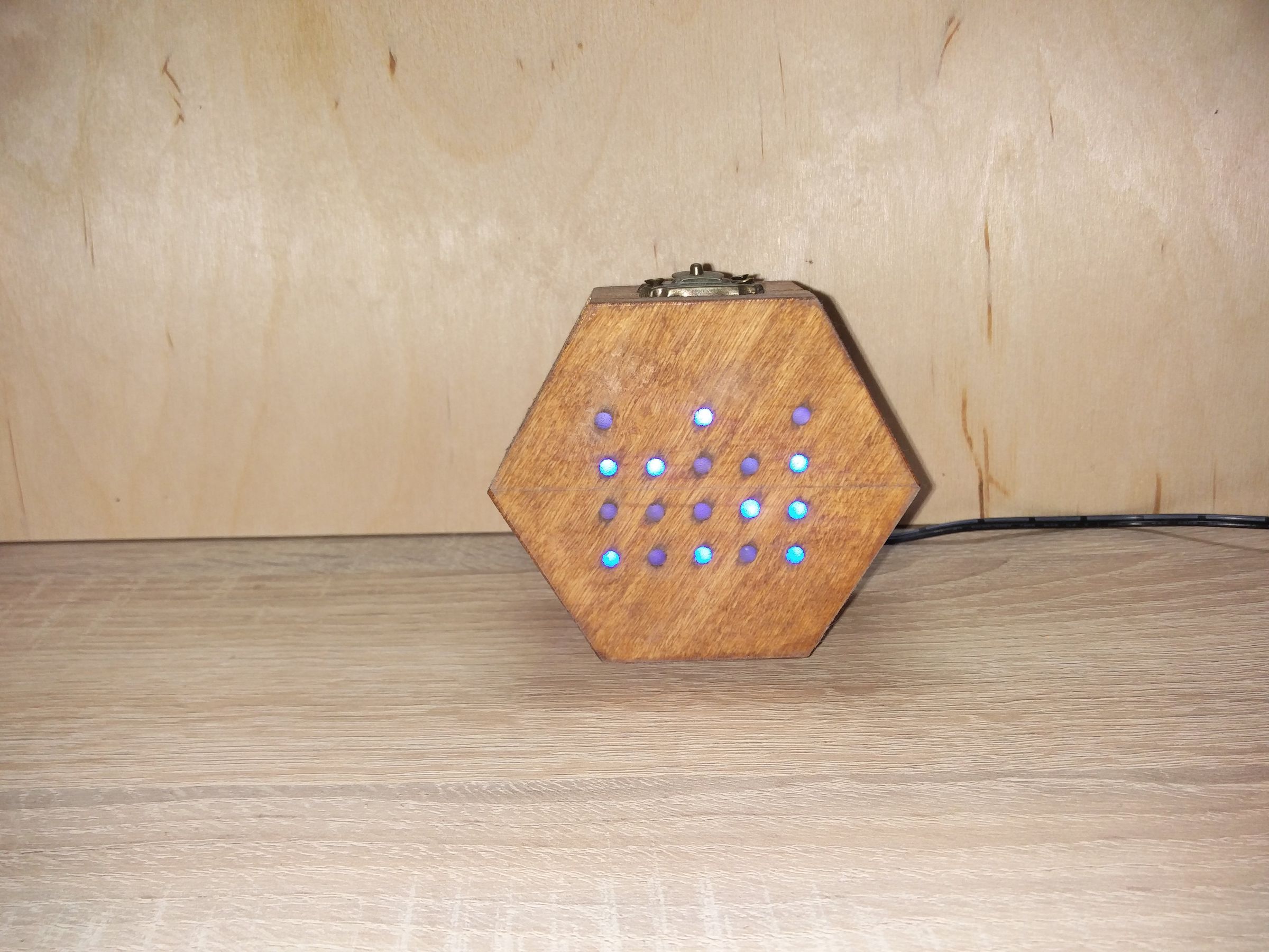 Binary Clock V1.0 : 5 Steps - Instructables