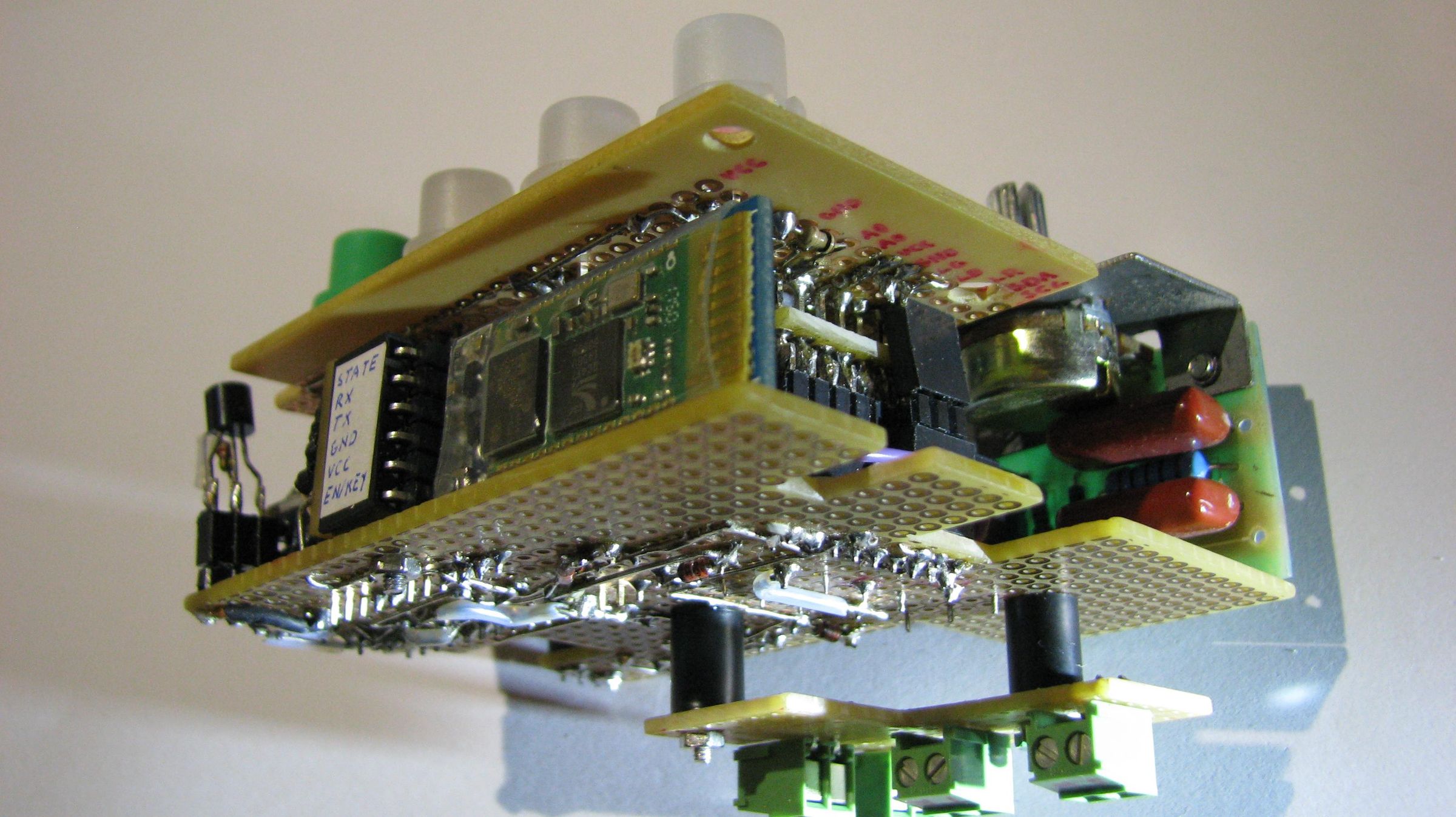 Smart Bluetooth Thermostat Arduino, Airing and Lights Control : 7 Steps (with Pictures ...