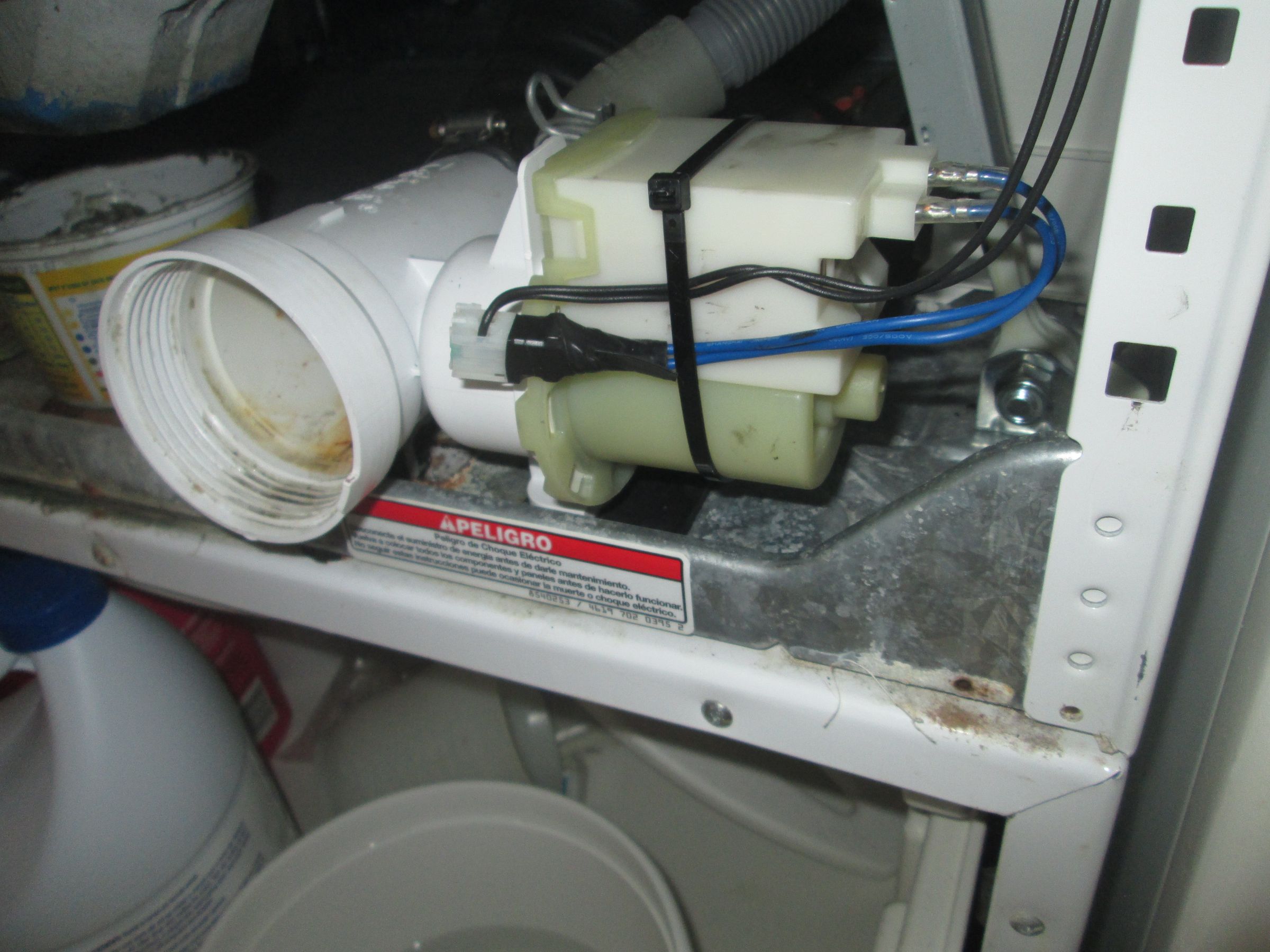 Replace a Drain Pump in a Kenmore / Whirlpool Washer : 10 Steps ...