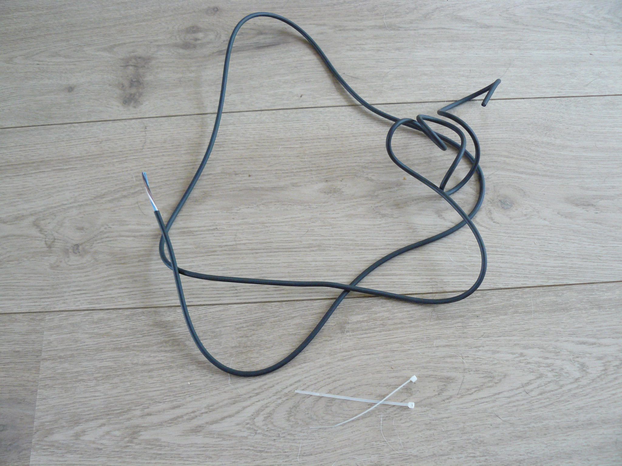 Capacitive Fluid Level Sensor : 14 Steps (with Pictures) - Instructables