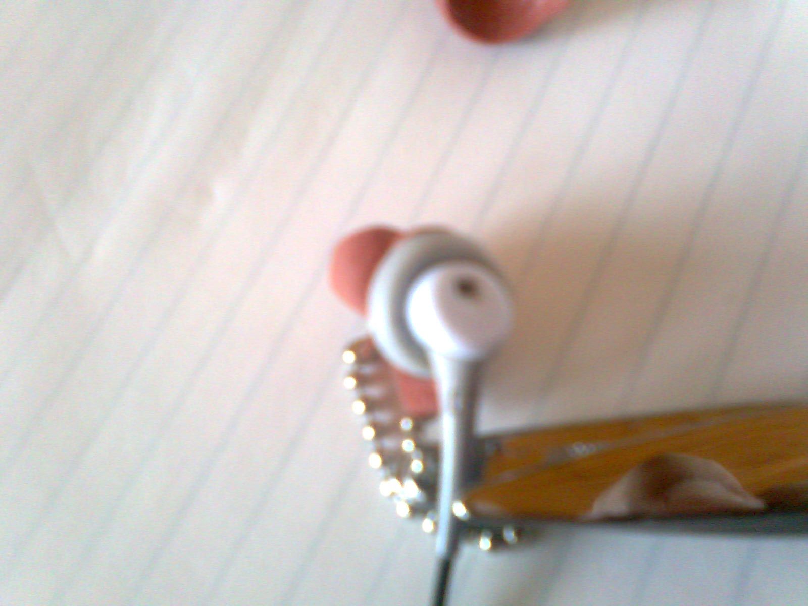 Custom Molded Silicone in Ear Noise Isolating Earbuds : 6 Steps ...