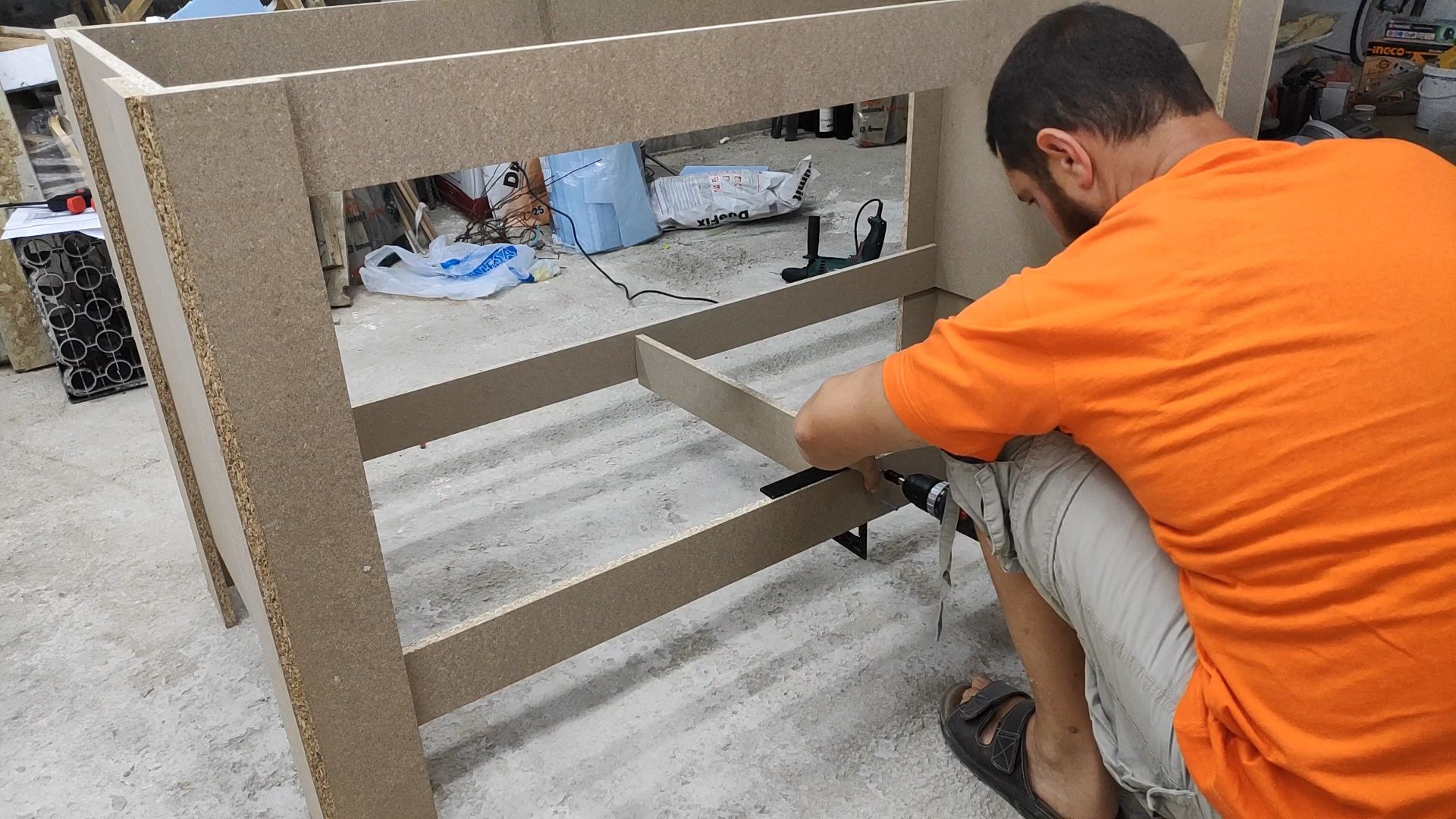 Less Than $50 Particleboard Workbench : 9 Steps (with Pictures ...