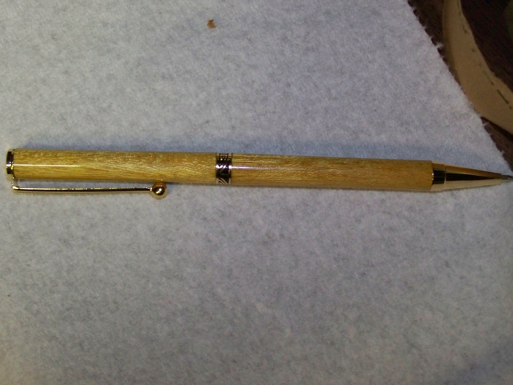How to Turn a Wooden Pen on a Lathe : 11 Steps (with Pictures ...