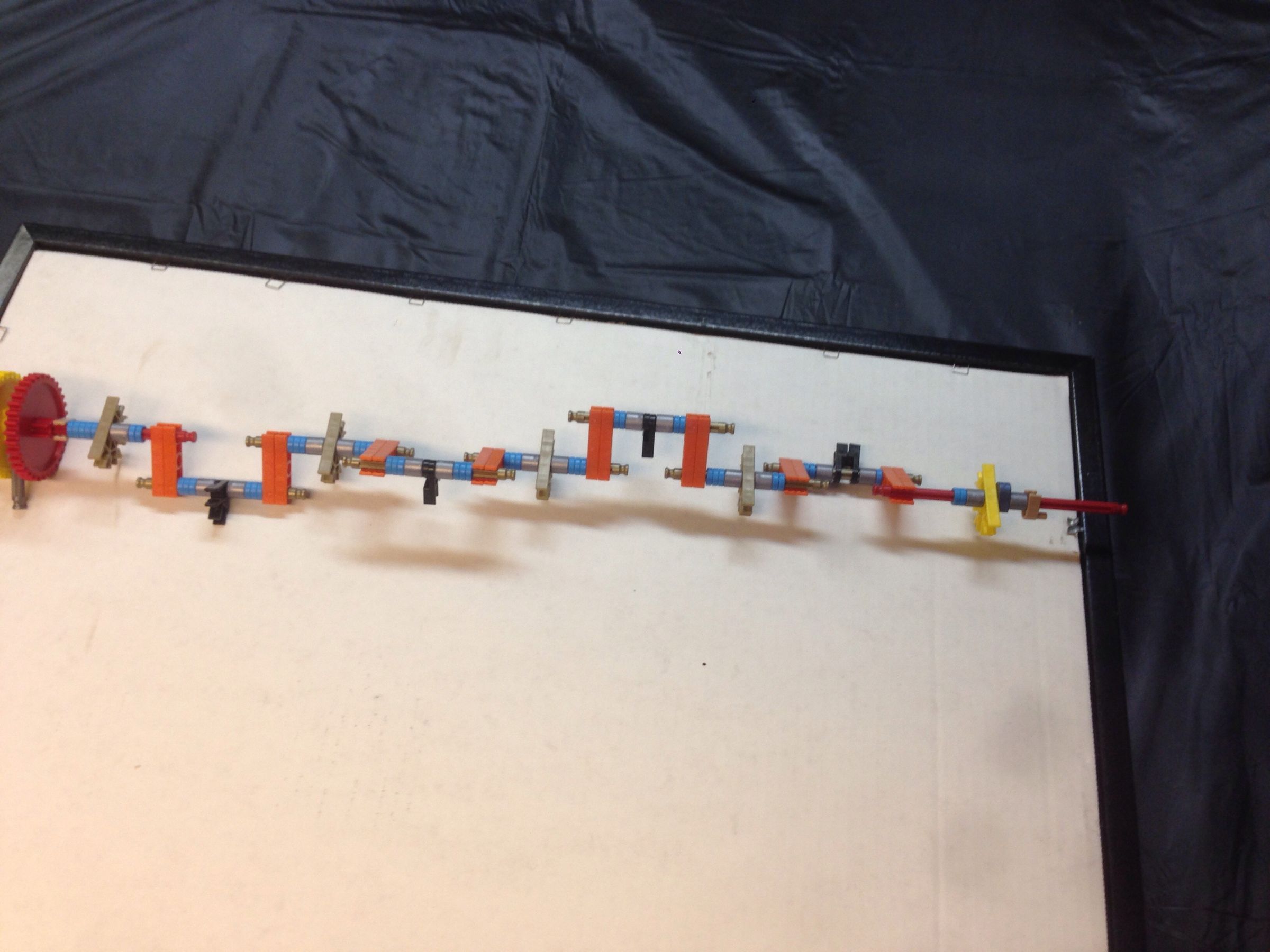 K'nex V8 Engine : 16 Steps - Instructables