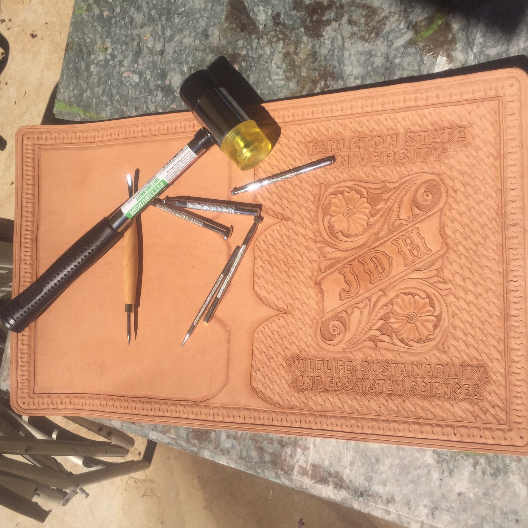 Handcrafted Custom Leather Portfolio : 11 Steps (with Pictures ...