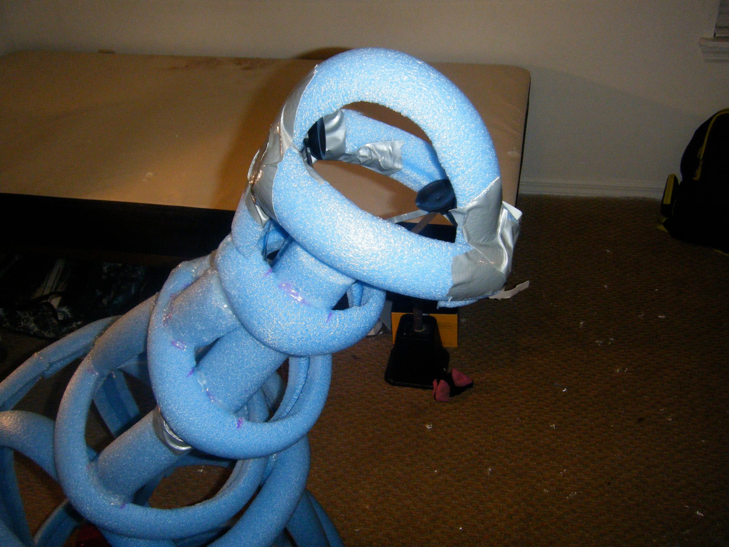 How to Create a Kevin Costume (The Bird From UP) : 8 Steps (with ...