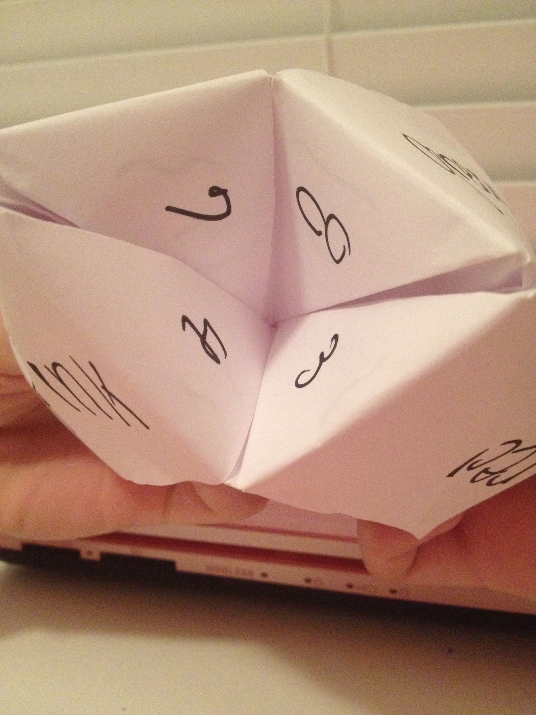 Fortune Teller : 11 Steps - Instructables