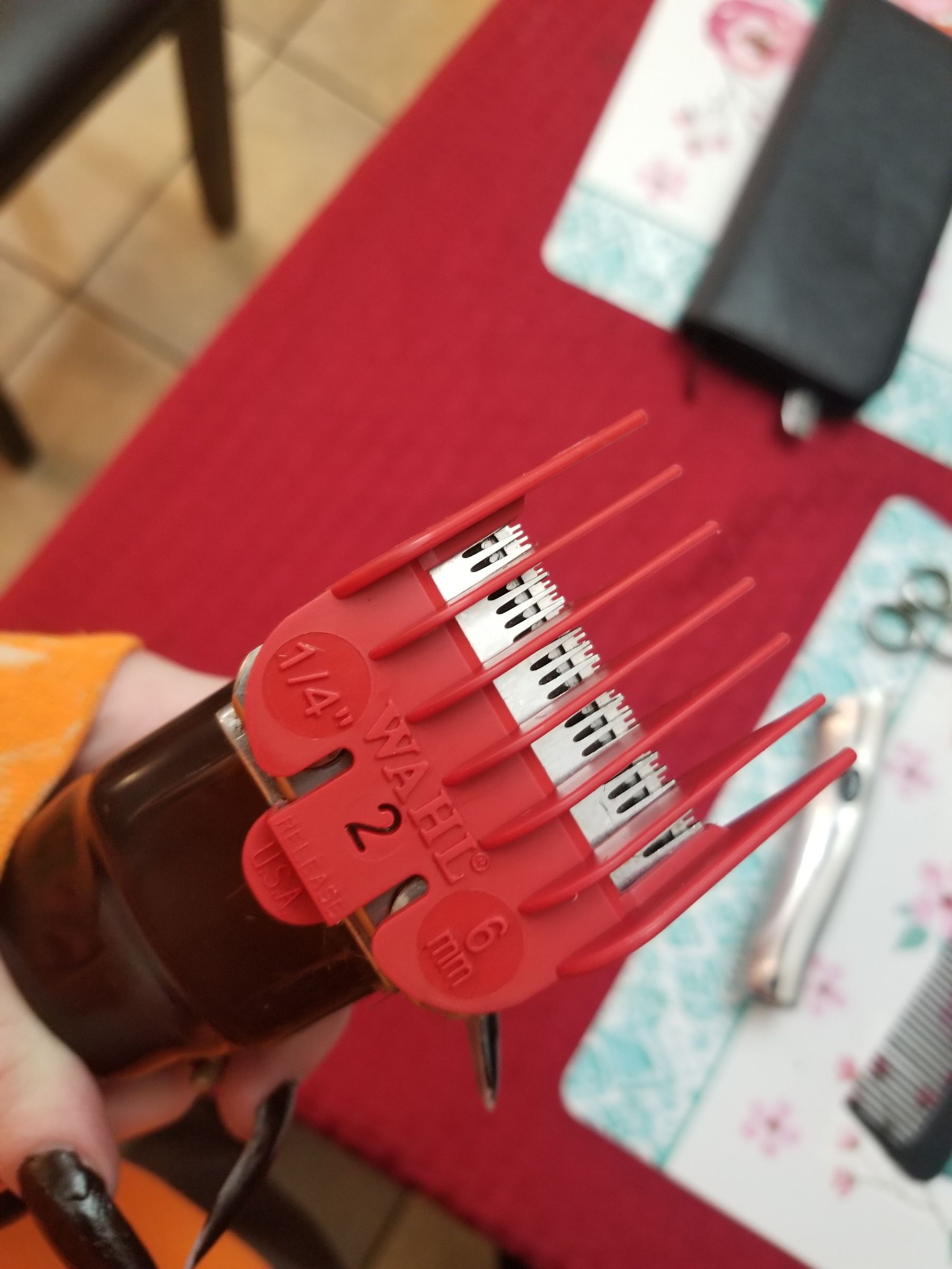 How to Do a Basic Blended Men's Haircut : 15 Steps - Instructables