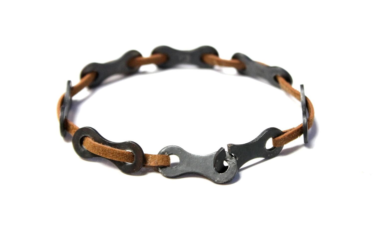 Easy Bike Chain Bracelet : 6 Steps (with Pictures) - Instructables