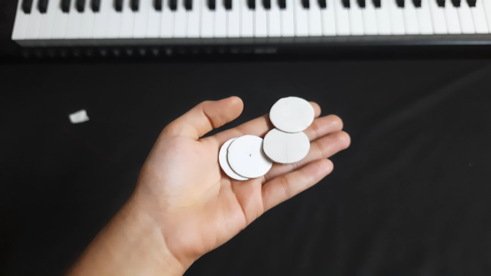 "DIY String Toy Tutorial: How to Make Your Own Fun and Easy String Toys" : 10 Steps (with ...