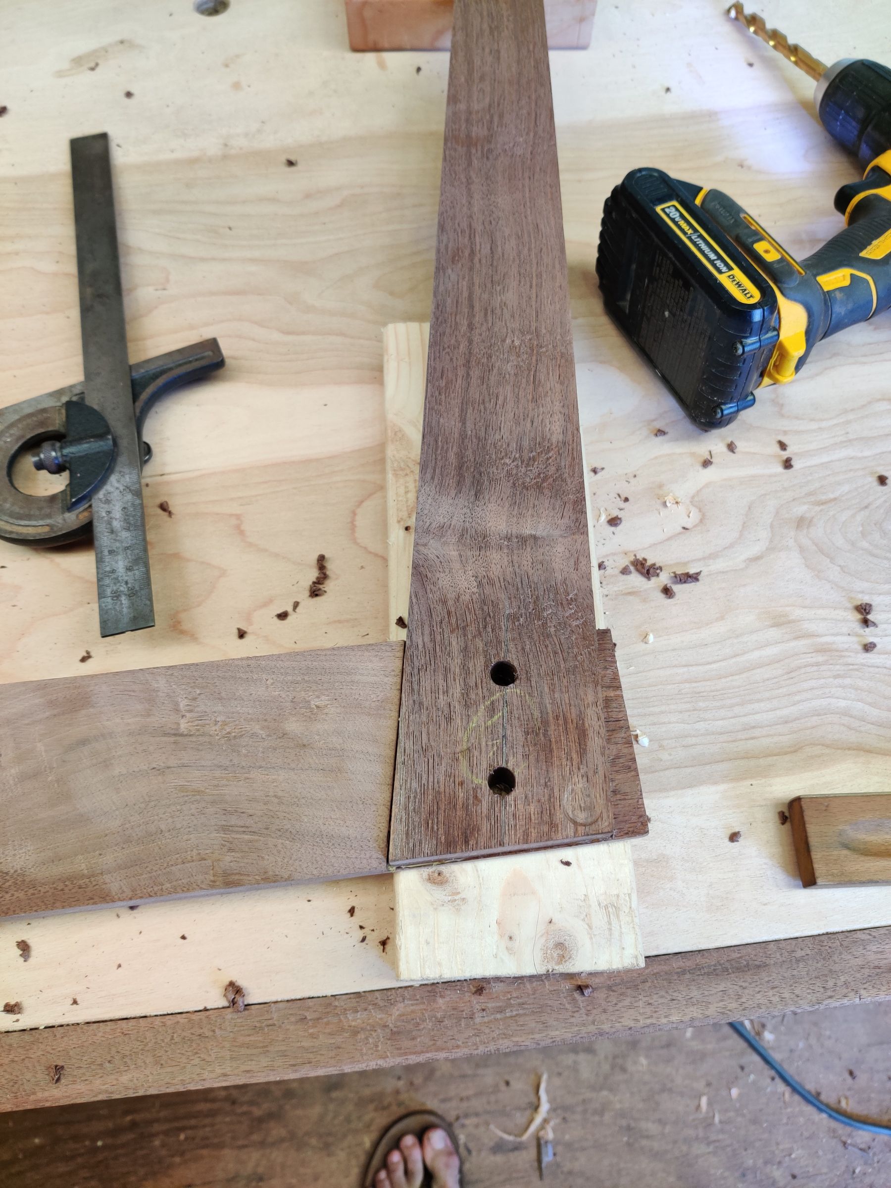 Table With Hidden Lamp : 11 Steps (with Pictures) - Instructables