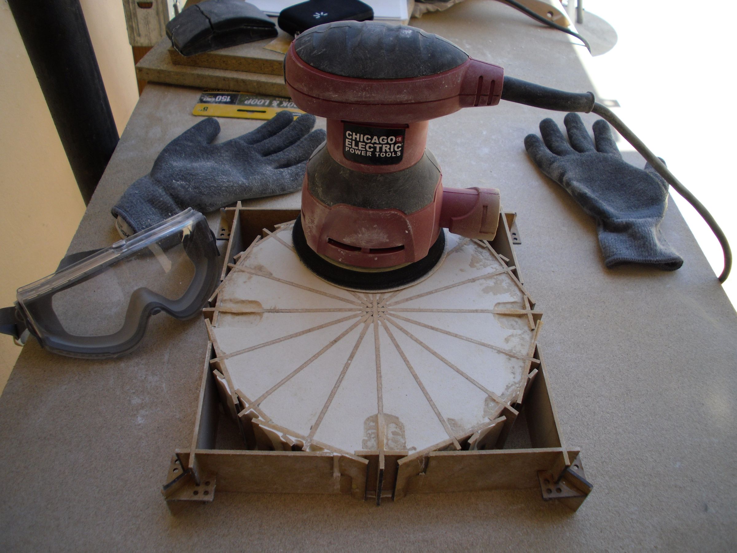 DIY - Holographic Parabolic Mirrors - the Mirascope : 8 Steps (with ...