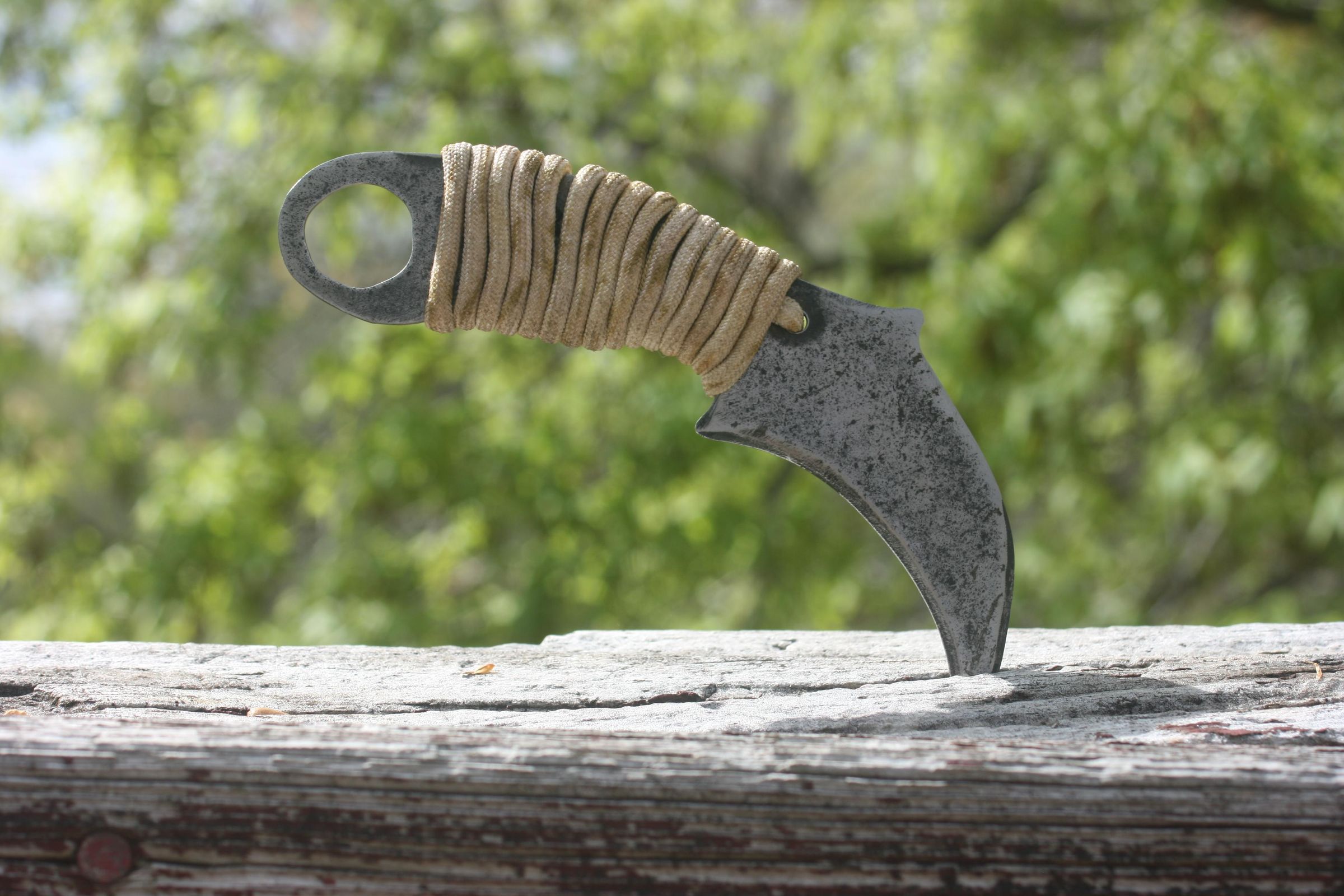 DIY Karambit Out of a Saw Blade Without CNC : 6 Steps - Instructables