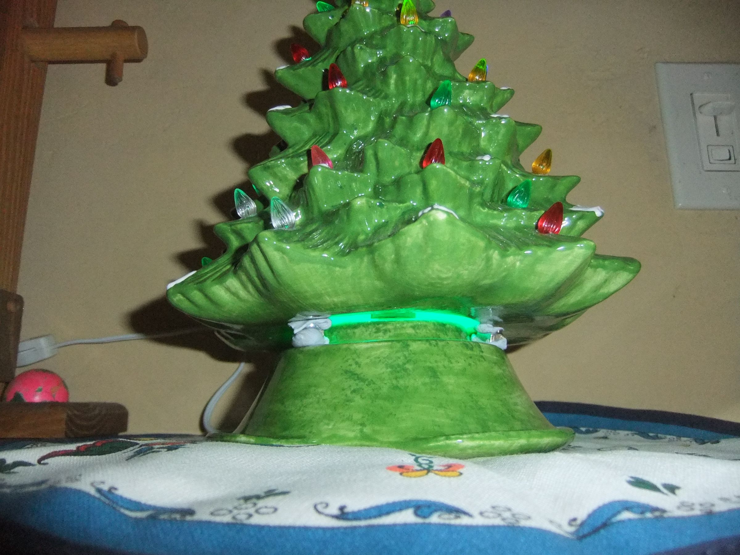 Ceramic Christmas Tree With Color-changing Lights : 4 Steps (with ...