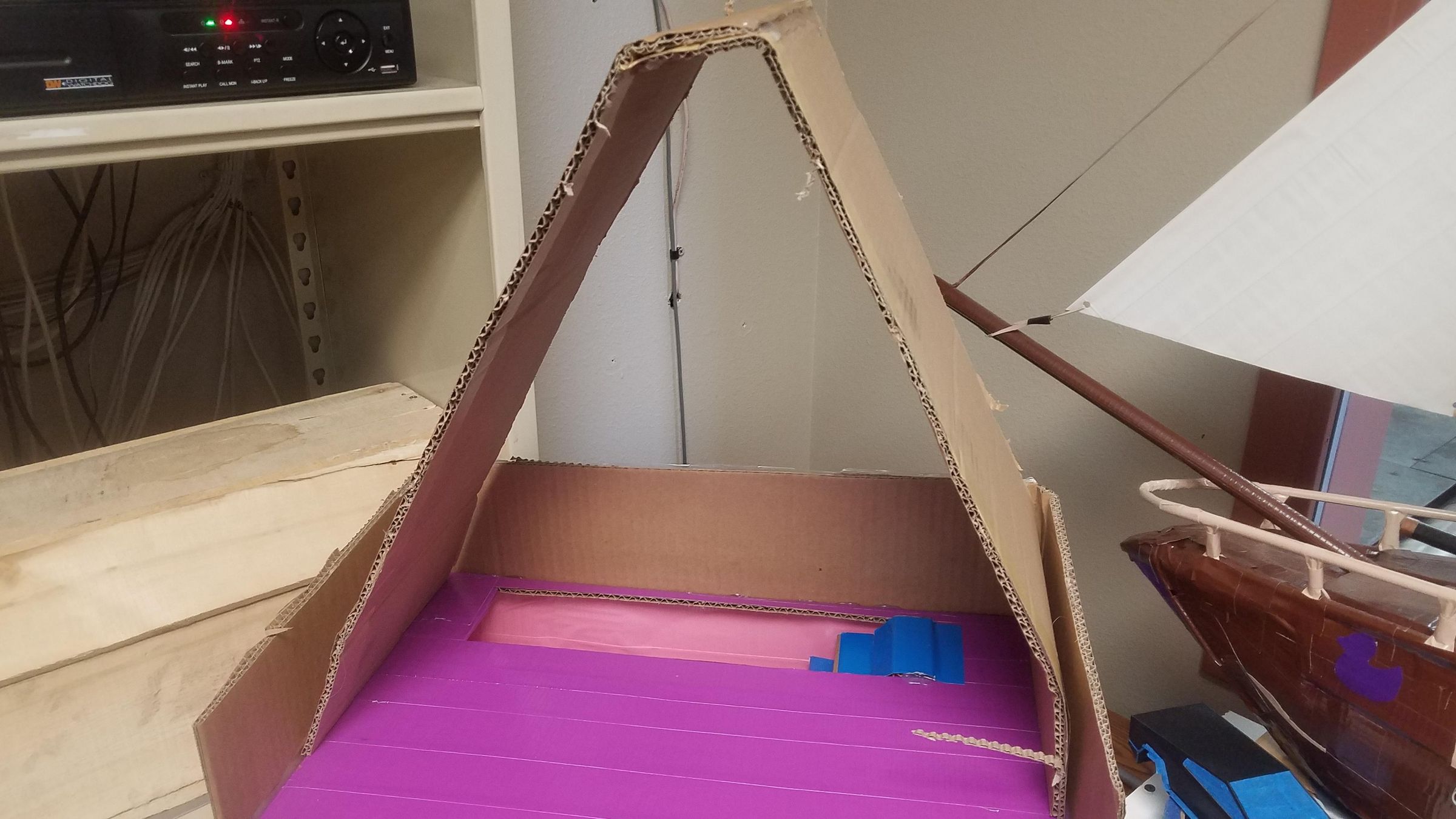 Cardboard Doll House : 20 Steps (with Pictures) - Instructables