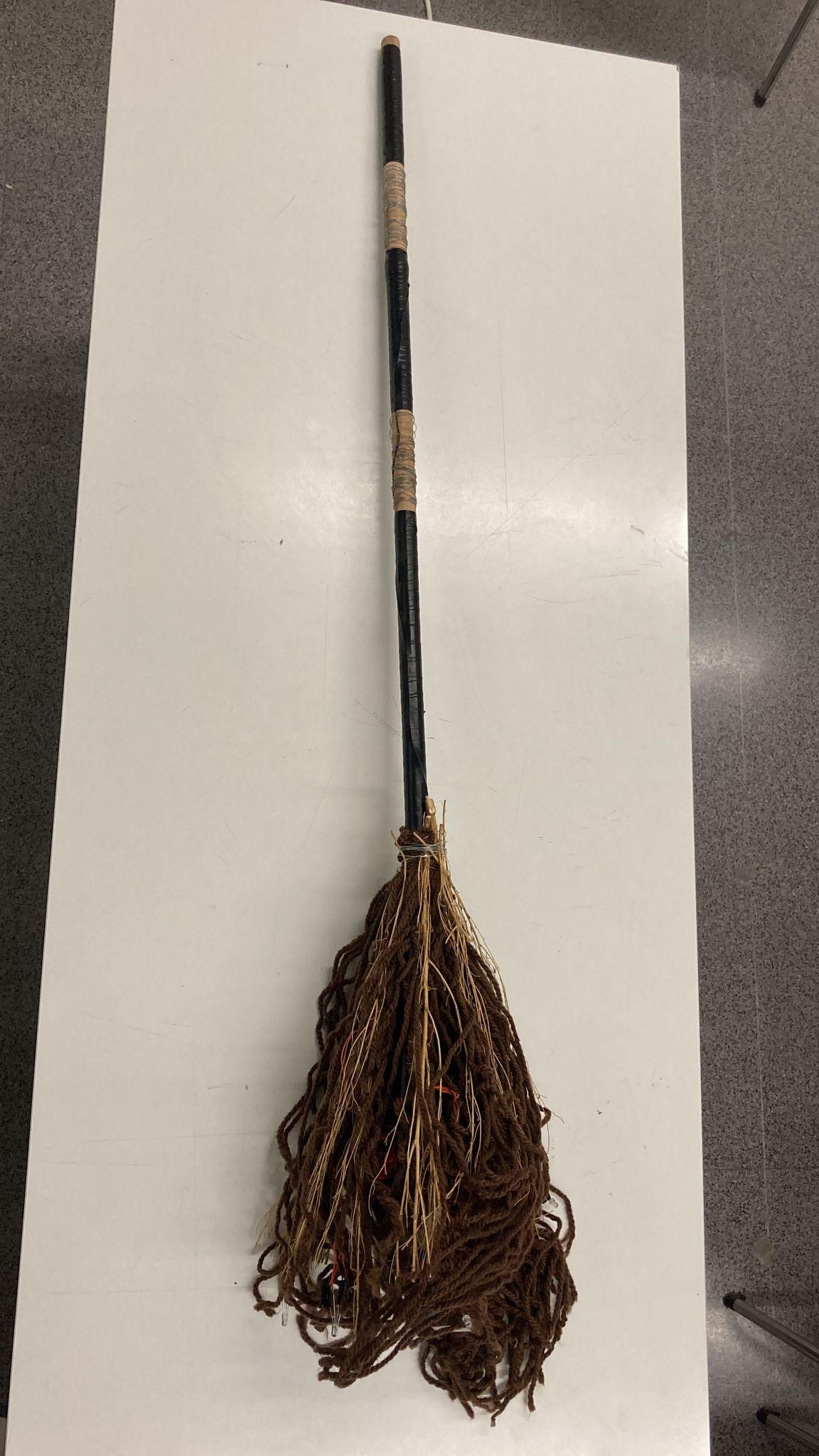 The Enchanted Broom : 7 Steps - Instructables