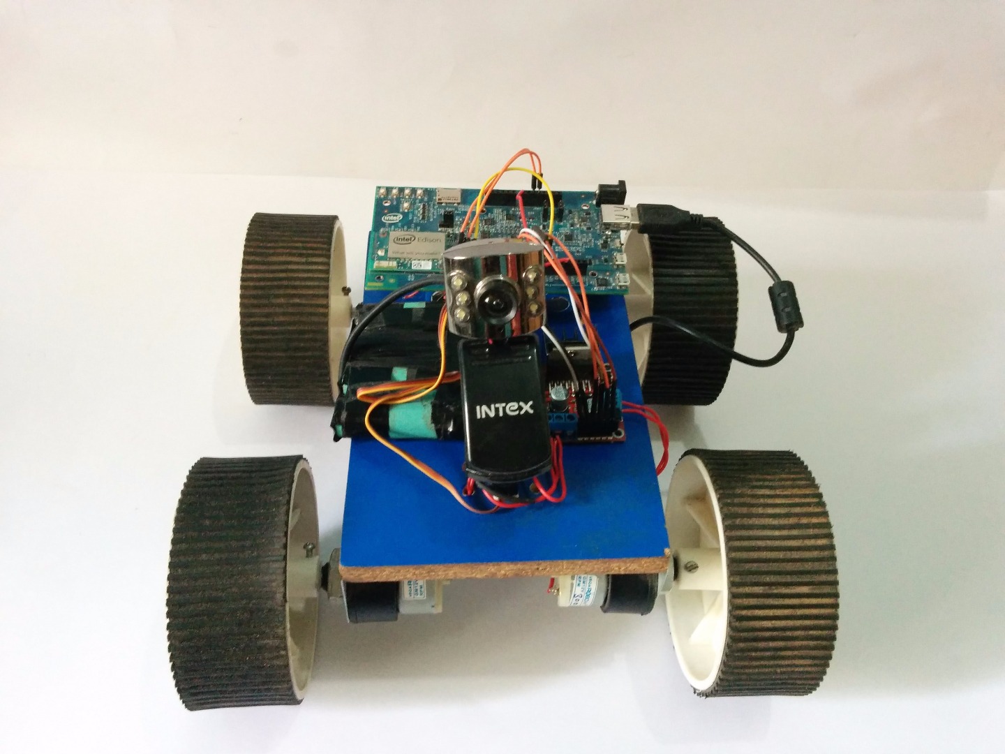 Intel Edison - Robot : 12 Steps (with Pictures) - Instructables