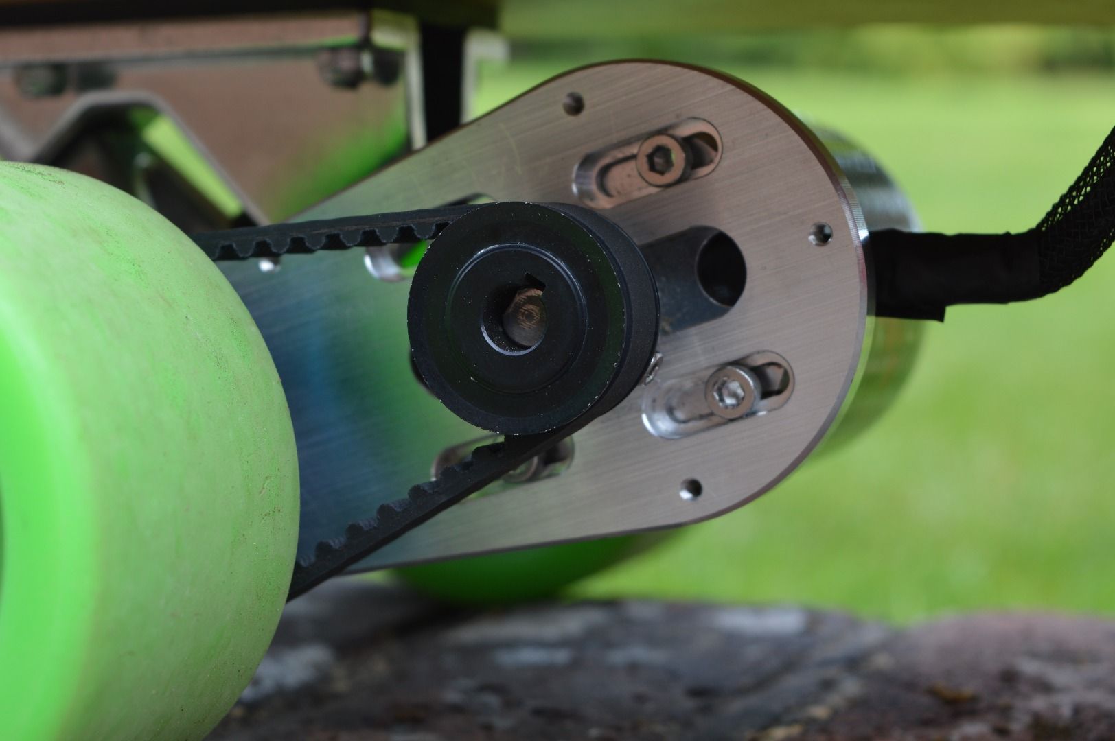 How to Build an Electric Longboard With Phone Control : 6 Steps (with ...