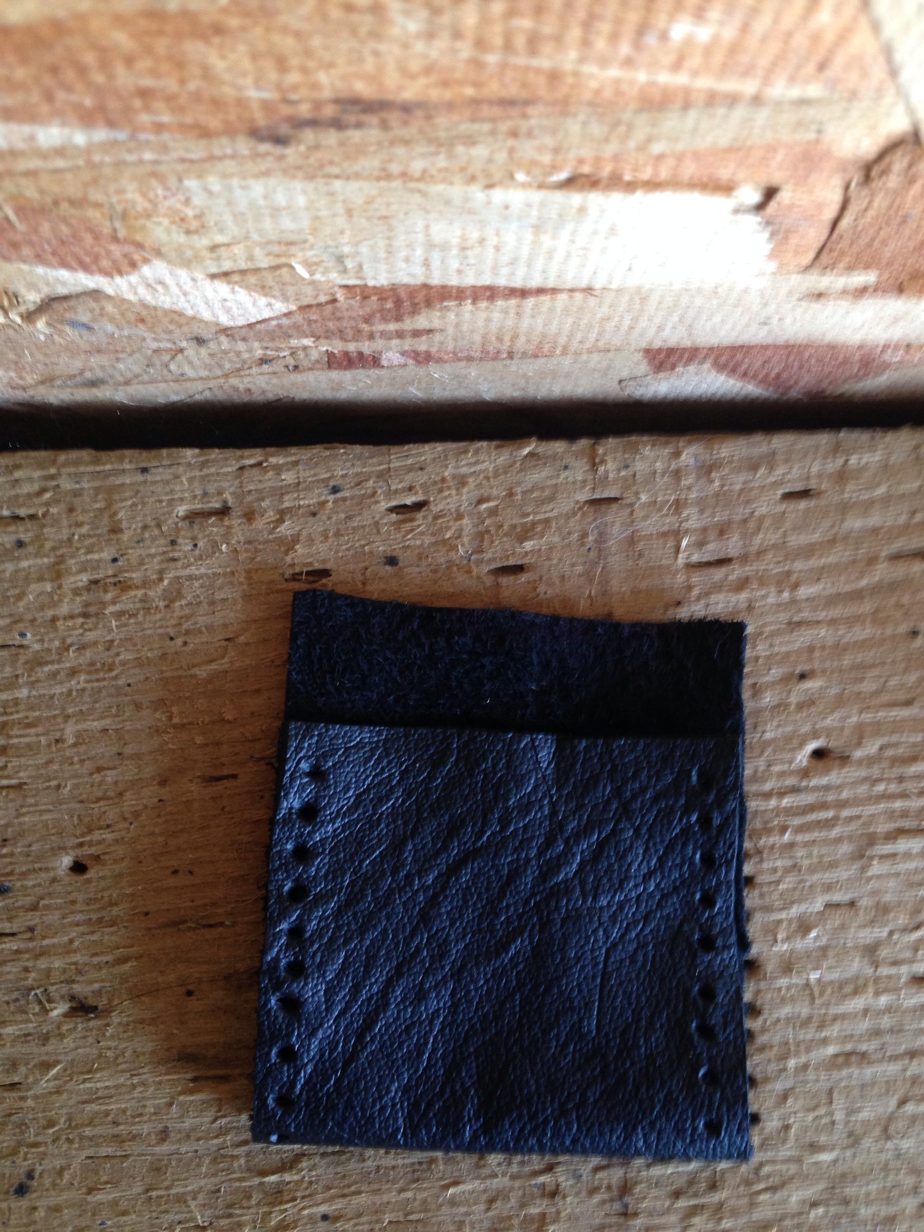 Leather Compass Pouch : 5 Steps - Instructables