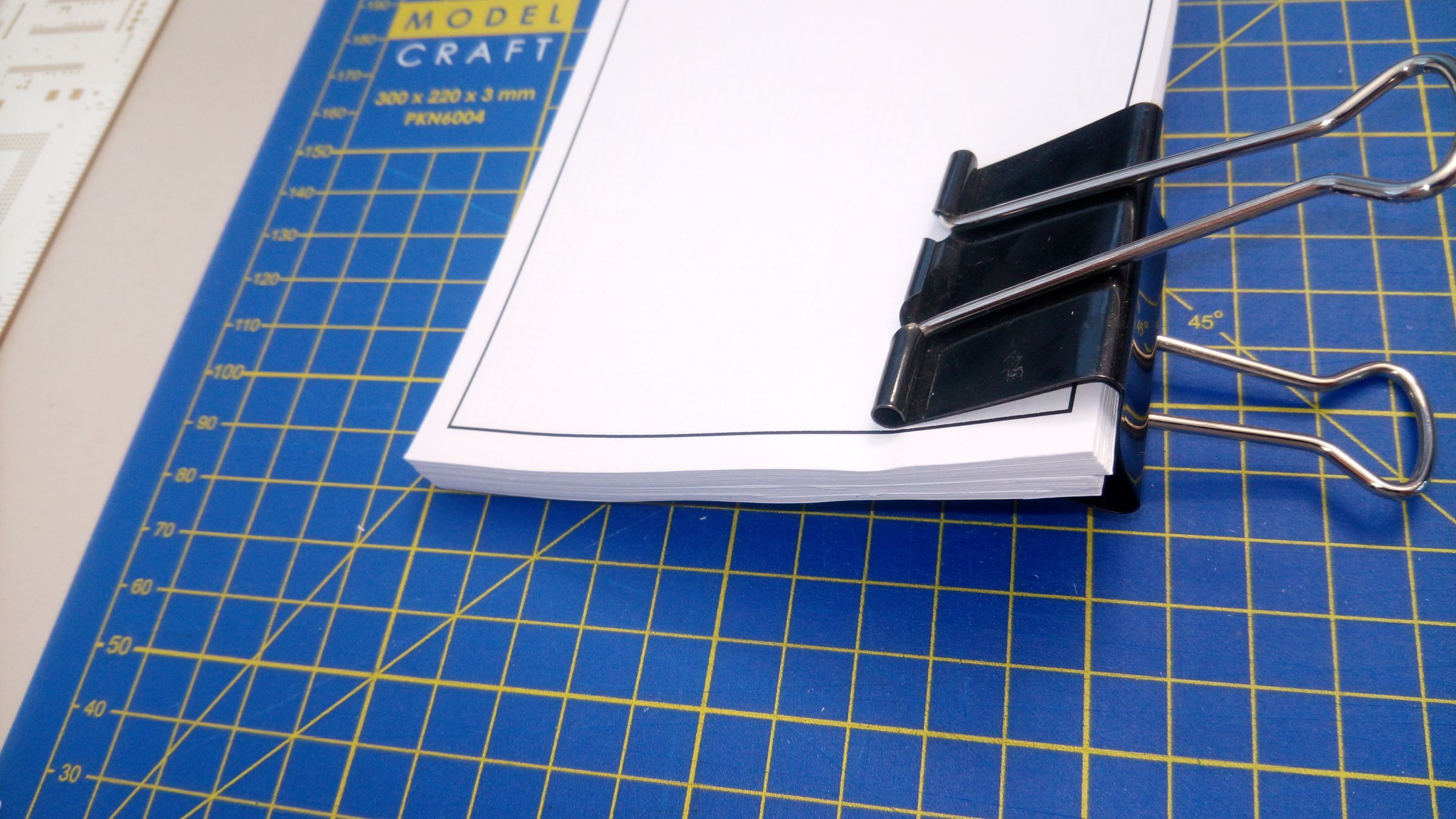 Tear-Off Notepads, Custom & Detailed : 8 Steps - Instructables