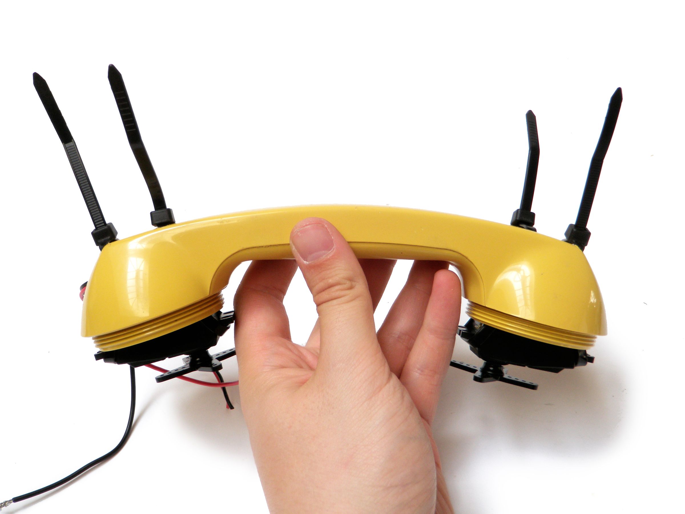 Simple Bots: Walker : 14 Steps (with Pictures) - Instructables