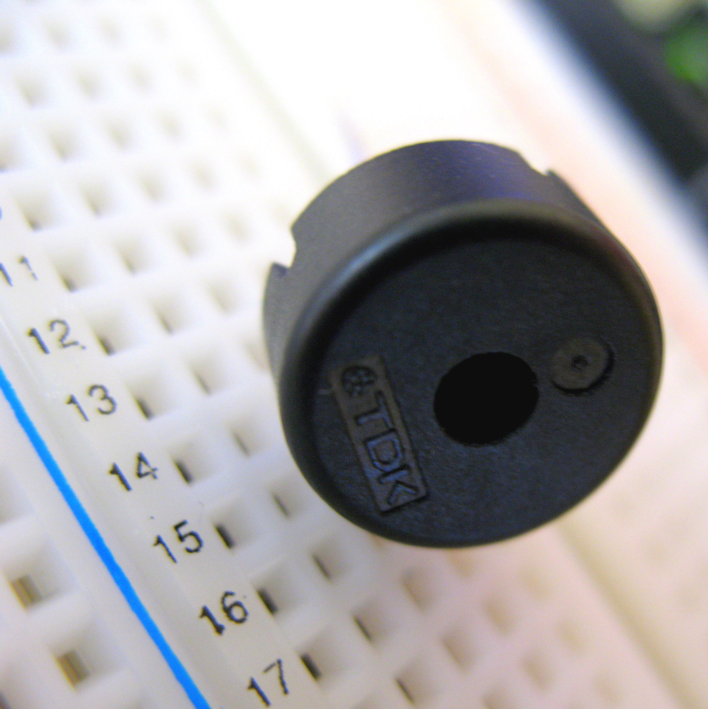 Arduino Tutorial Bundle .:Arduino Experimentation Kit:. (ARDX) : 13 ...