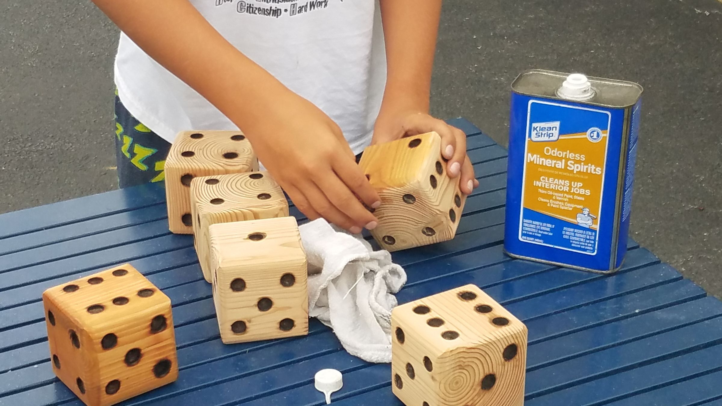 Cowboy Dice : 4 Steps - Instructables