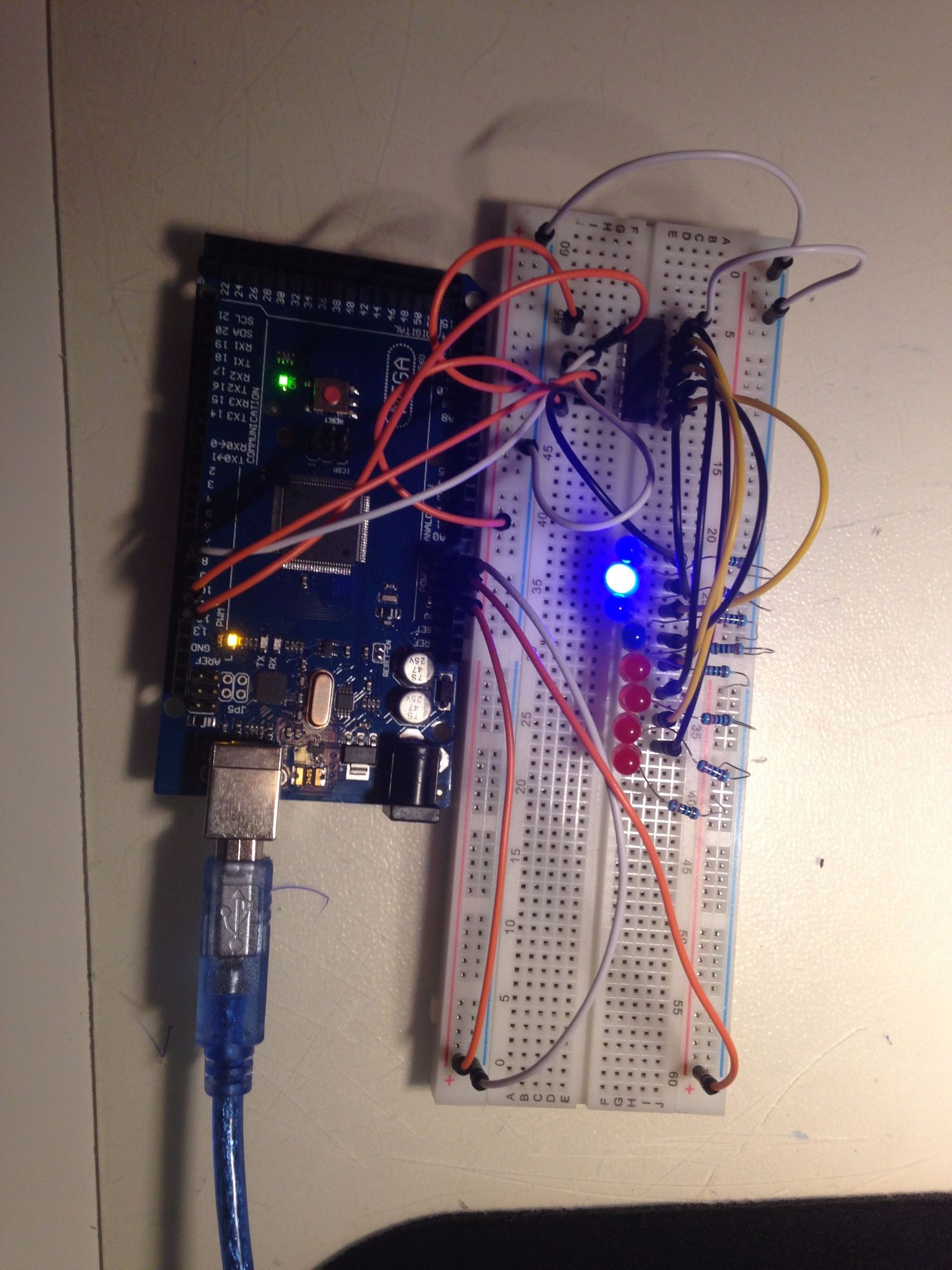 8-LED Knightrider: Using Shift Registers With Arduino : 5 Steps (with Pictures) - Instructables