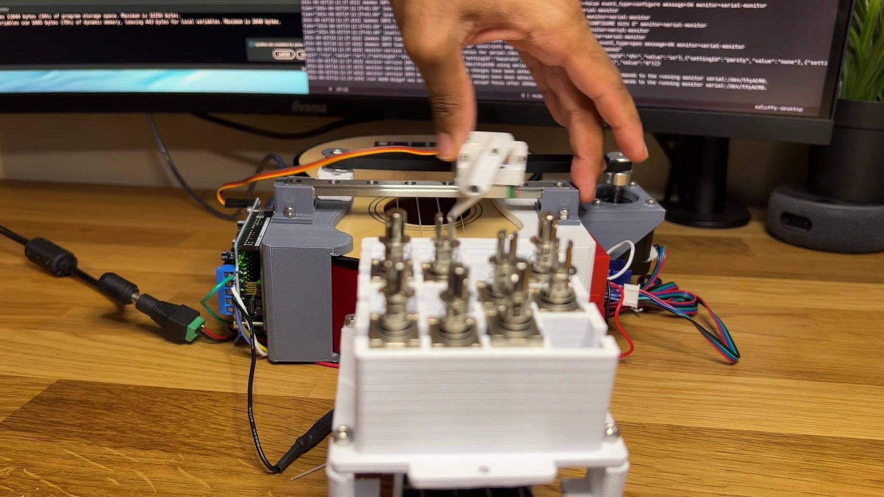 Self Playing Ukulele Robot Using Arduino 17 Steps With Pictures Instructables