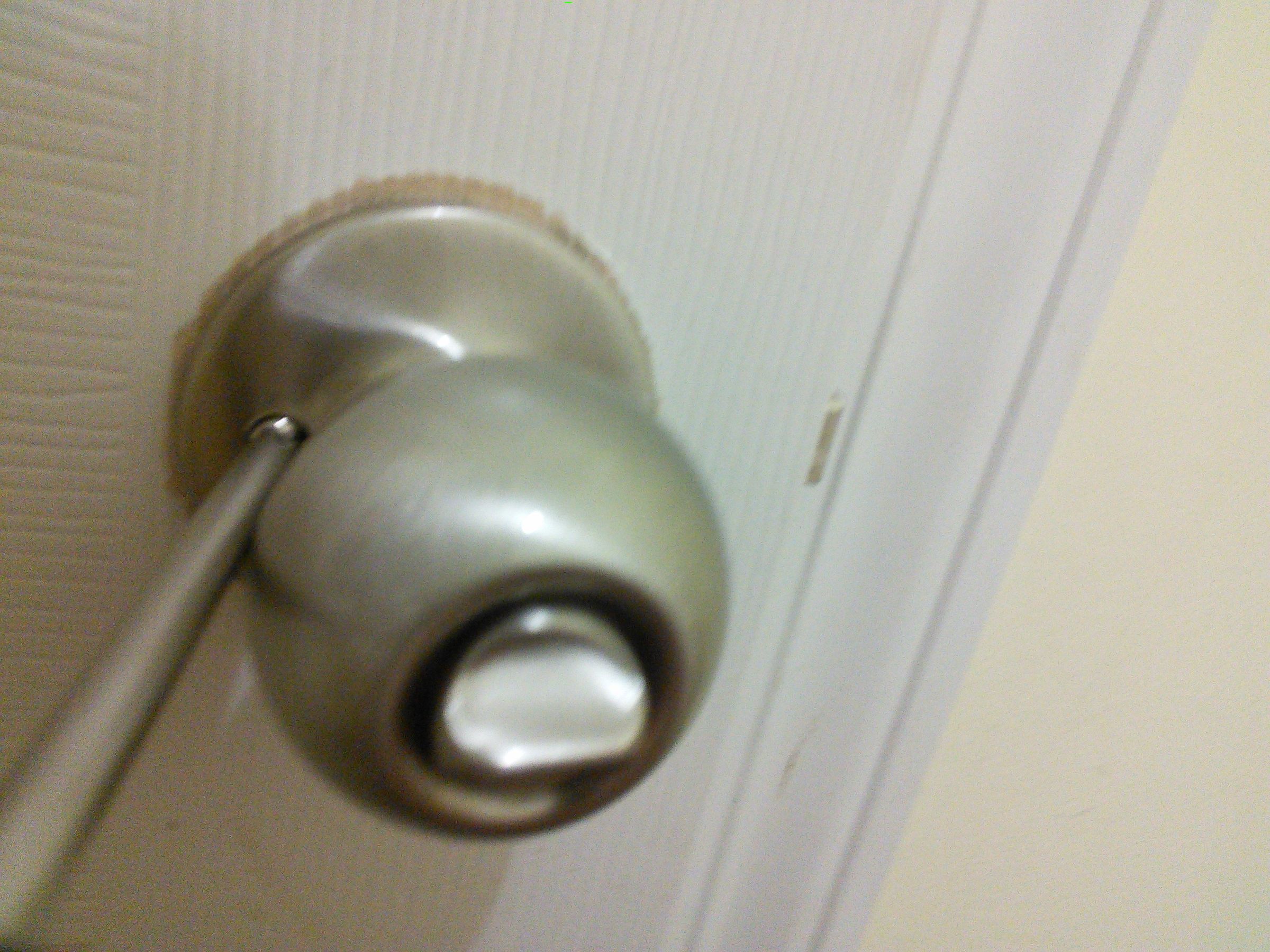 How to Fix a Loose Door Nob : 5 Steps - Instructables