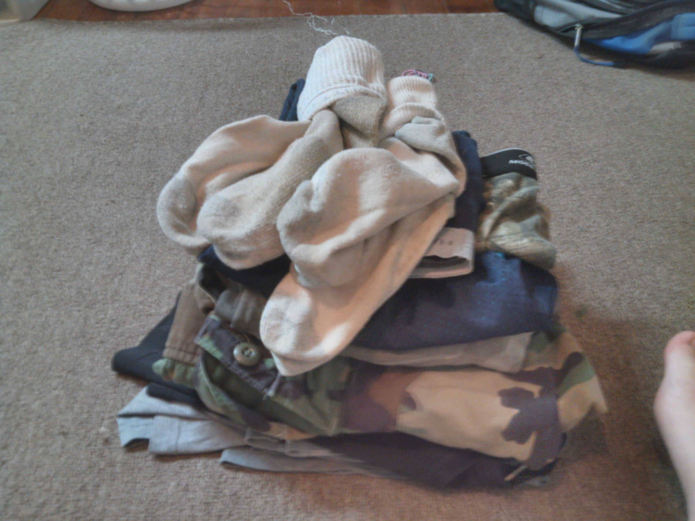 Packing Clothes Like a Pro : 5 Steps - Instructables