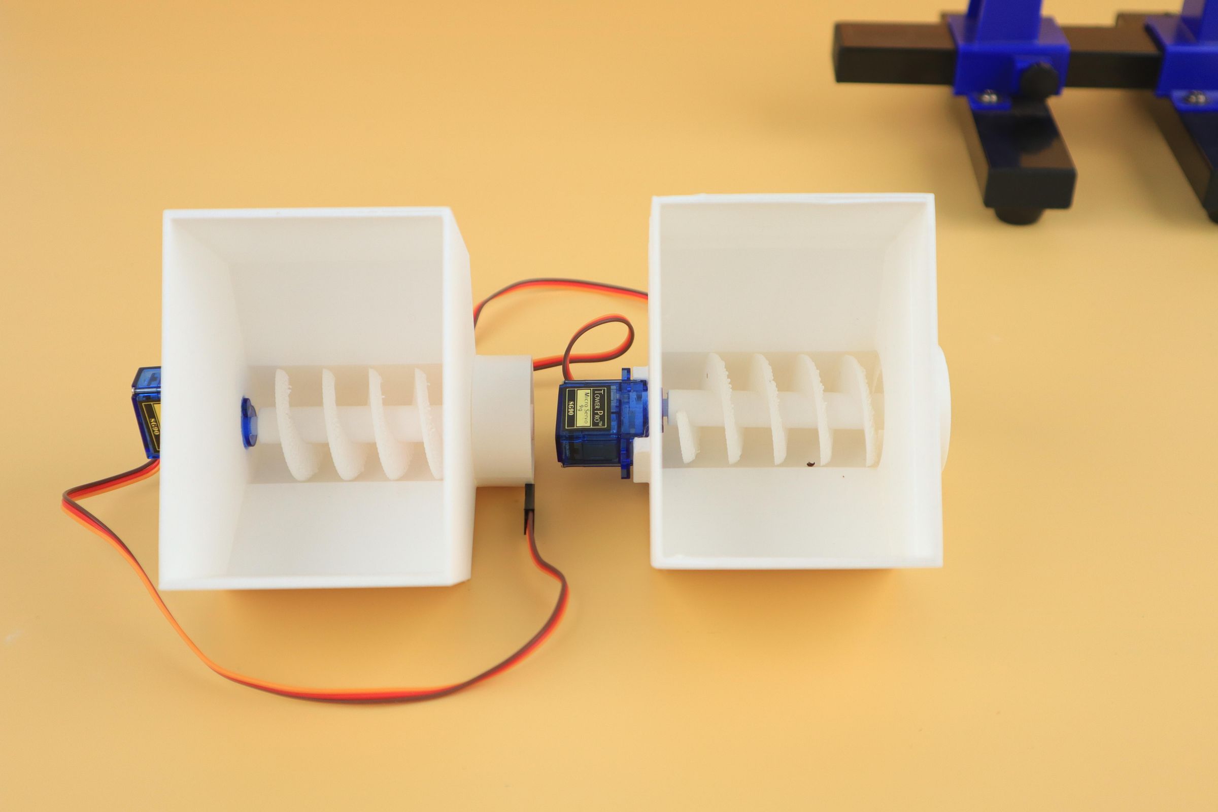 Smart Chicken Feeder : 9 Steps - Instructables