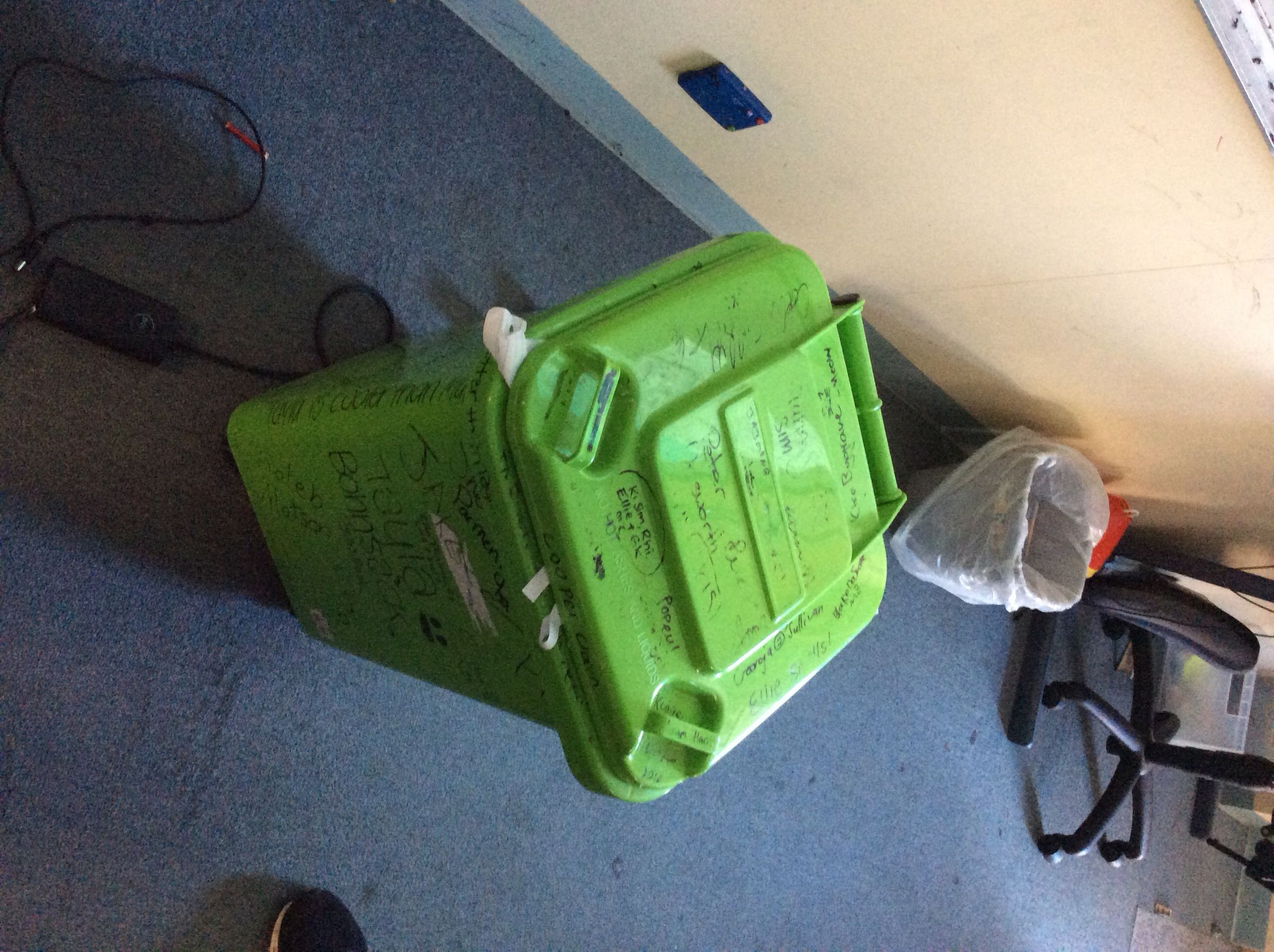 How to Put Rubbish in the Bin : 6 Steps - Instructables