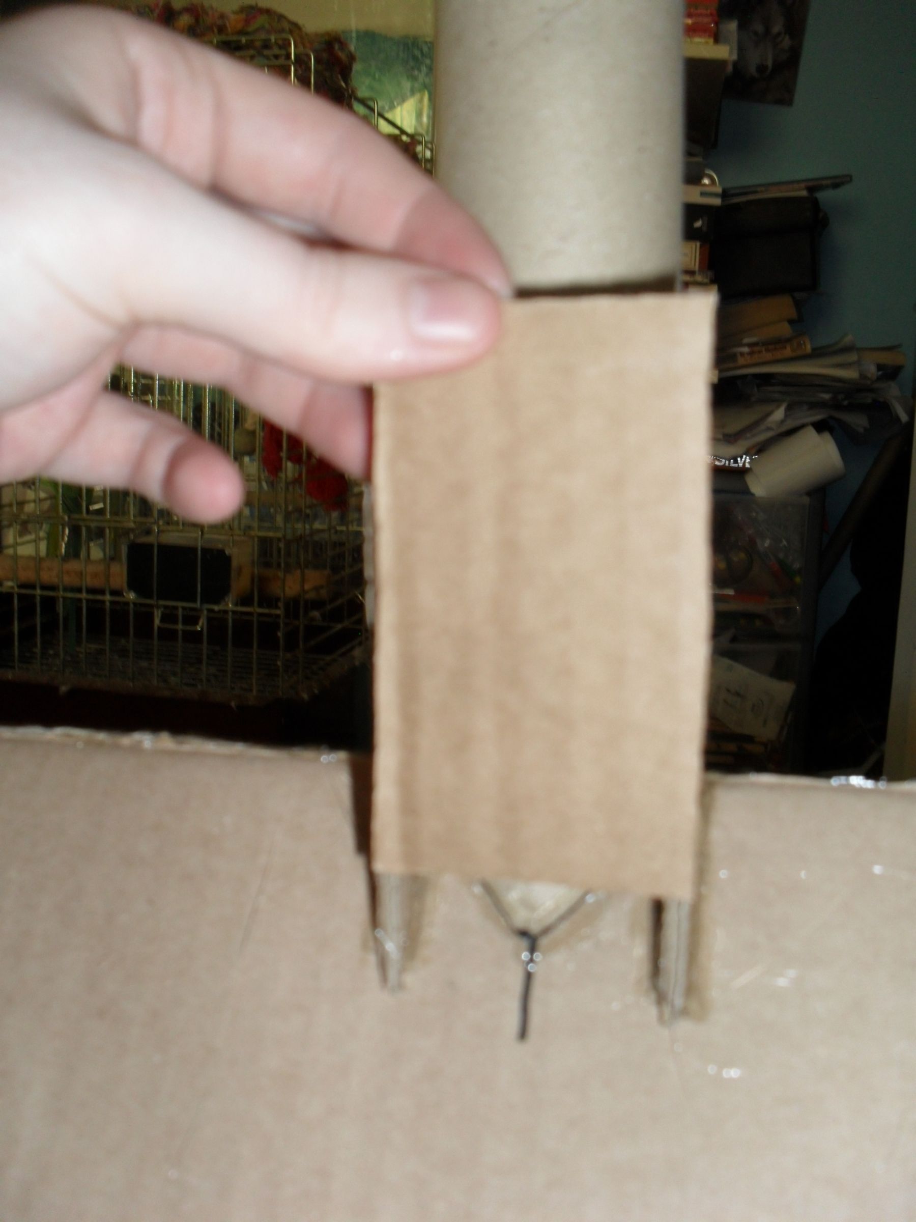 Cardboard Props: How to Make a Builders Hod : 7 Steps - Instructables