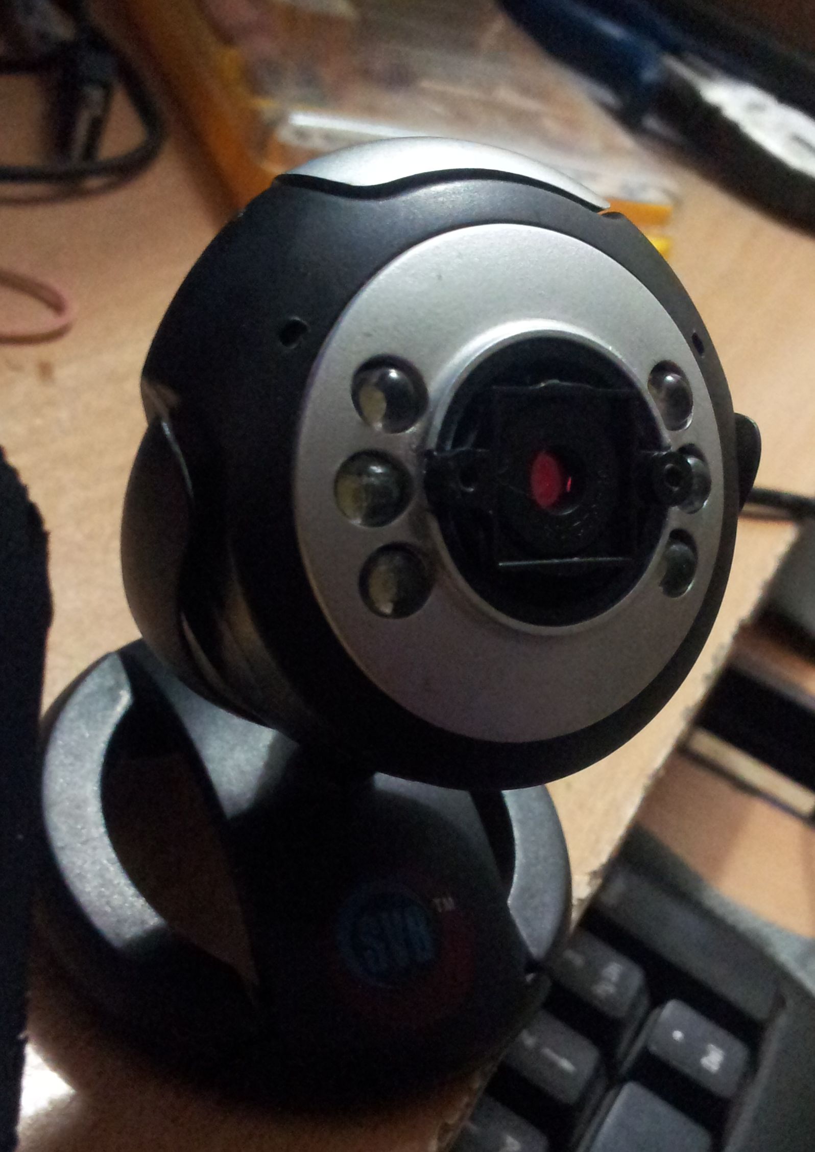 HOW TO TURN ANY WEBCAM INTO a HIGH POWER MICROSCOPE..... : 6 Steps ...