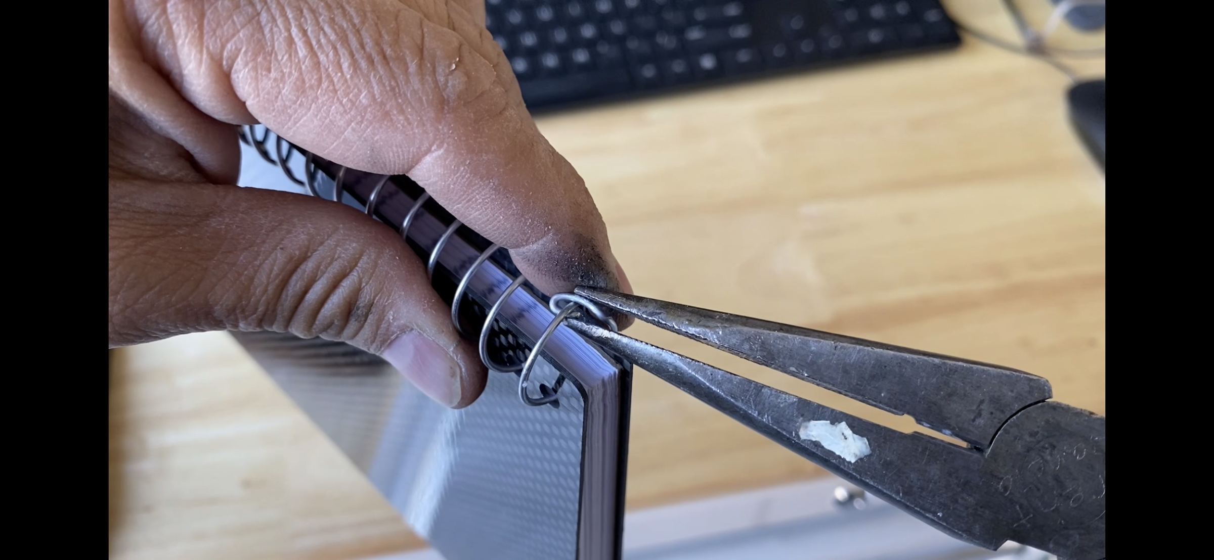 Carbon Fiber Notebook Cover : 7 Steps (with Pictures) - Instructables