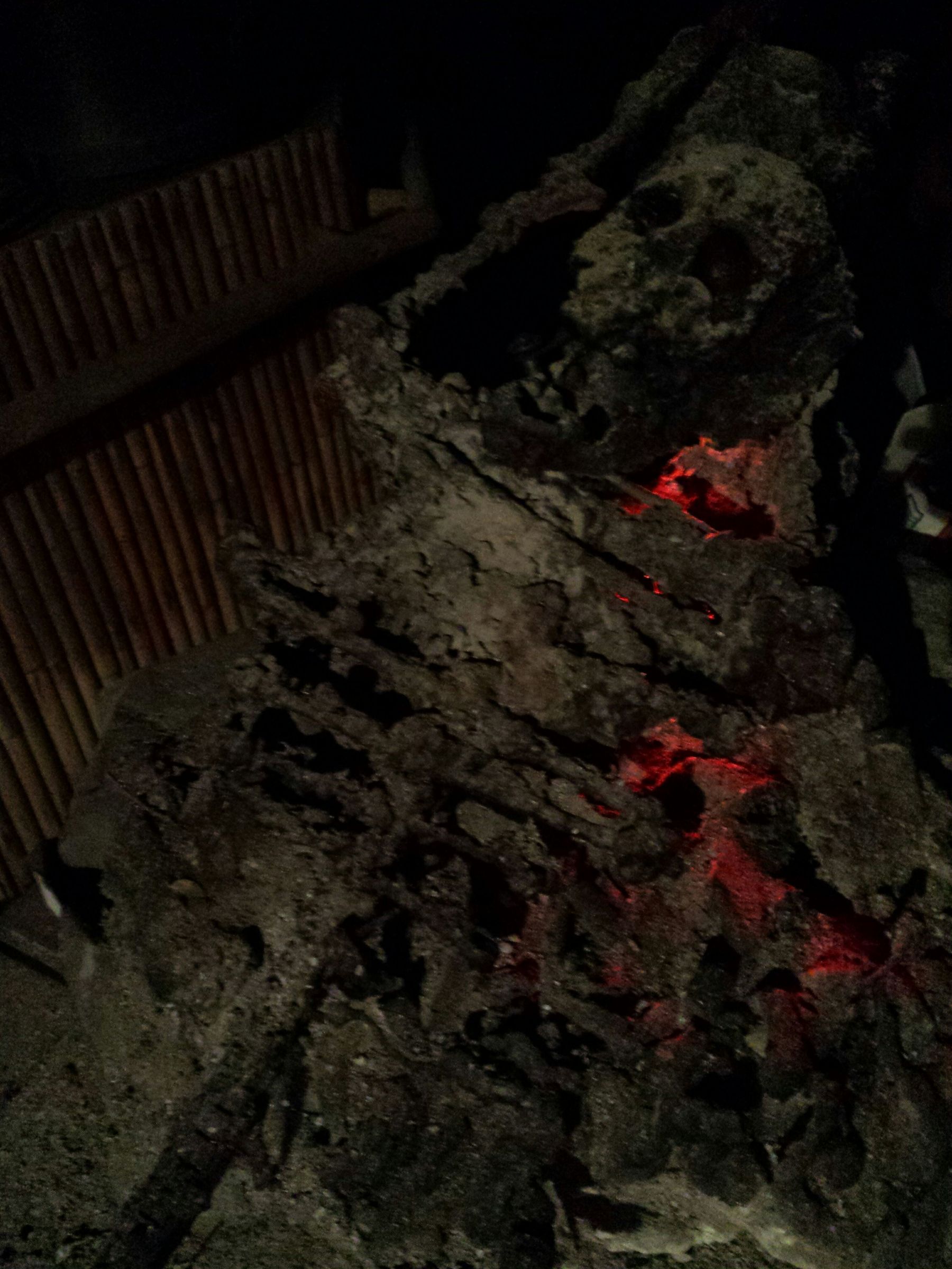 Burning Embers Halloween Prop : 8 Steps (with Pictures) - Instructables