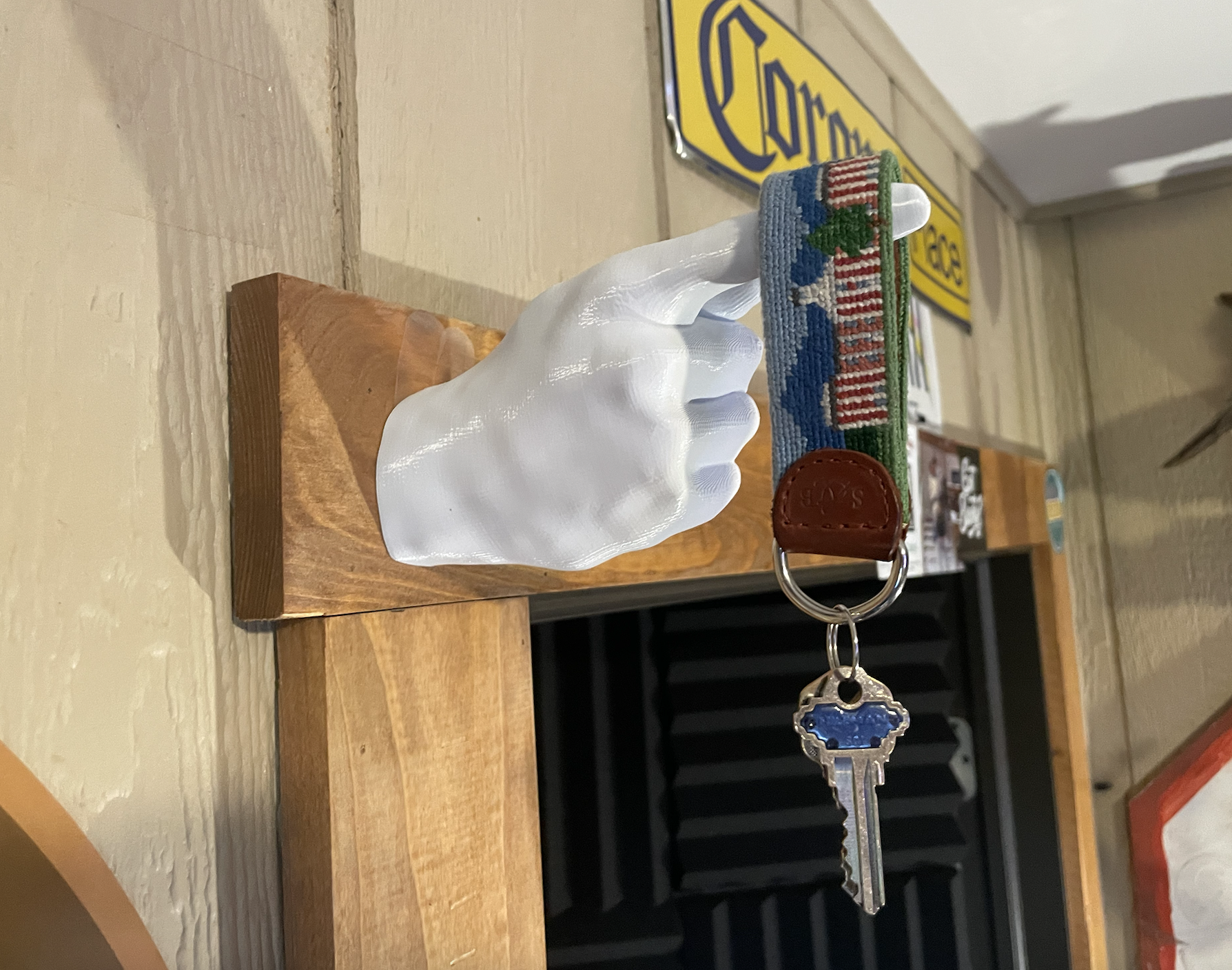 Design and 3D Print a Life-Size Pointing Hand Key Hook: a Maker's Guide ...