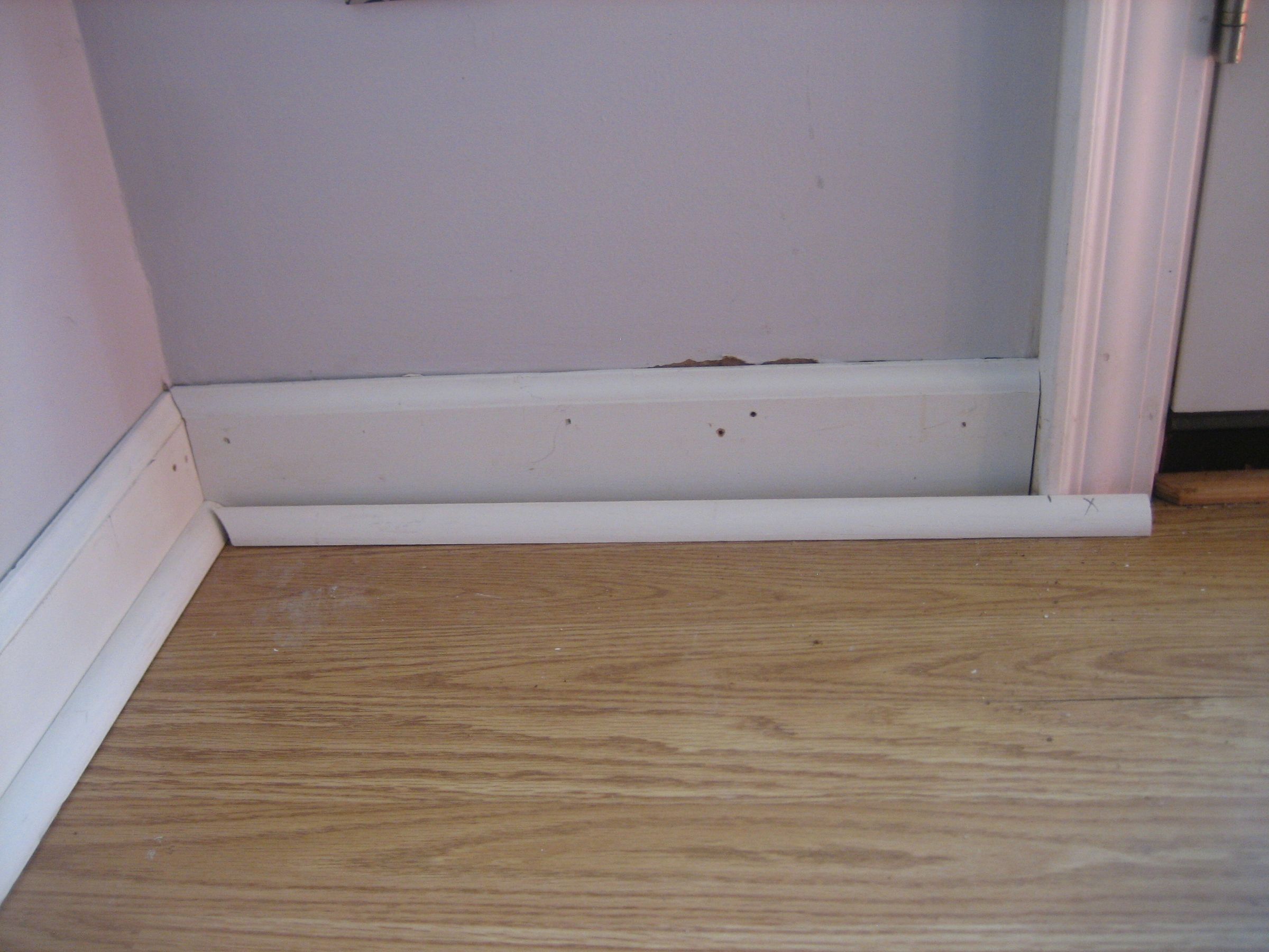 BASEBOARD MOLDING REPAIR : 8 Steps (with Pictures) - Instructables
