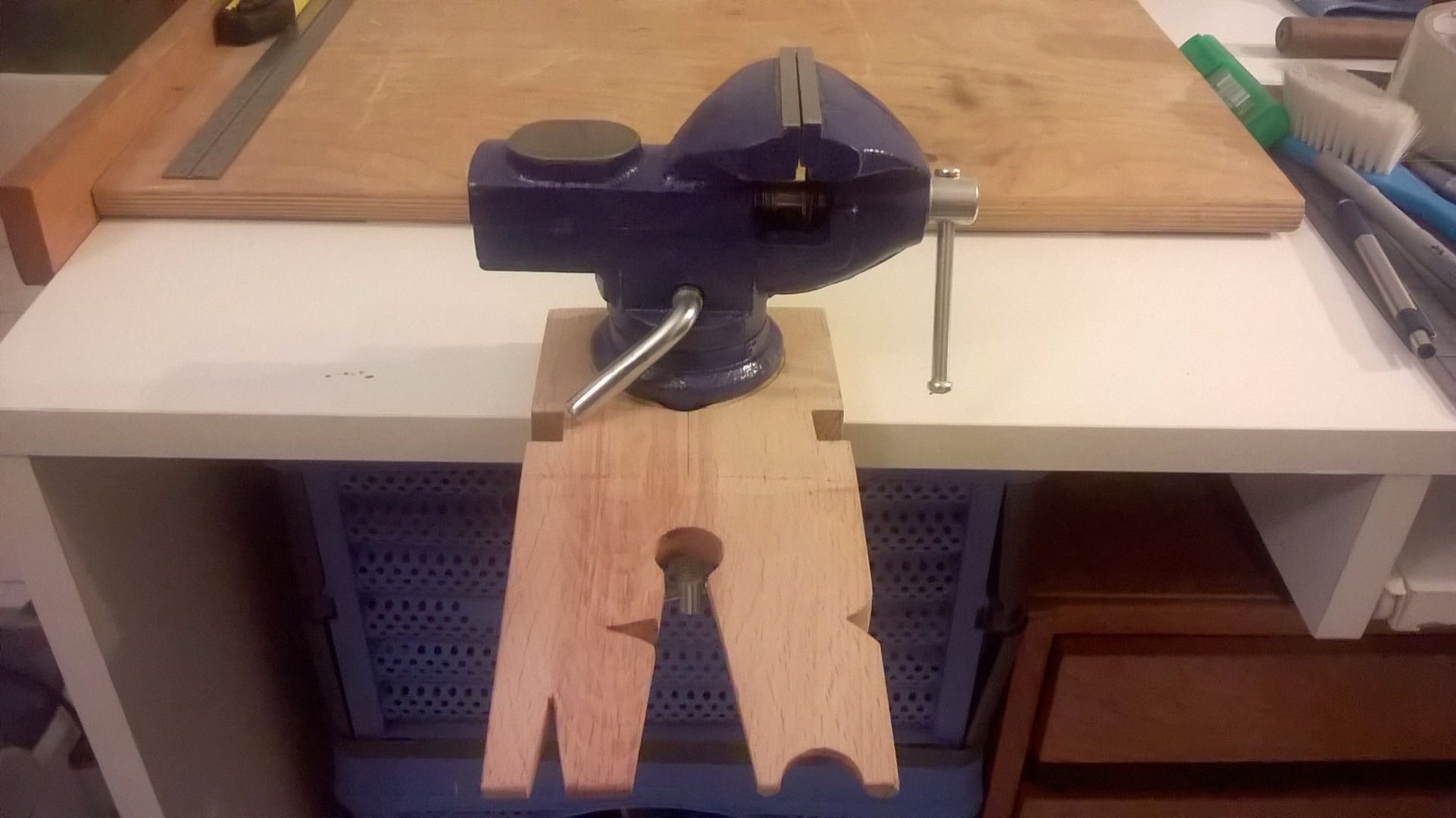 2in1 Bench Pin With Vise : 5 Steps (with Pictures) - Instructables