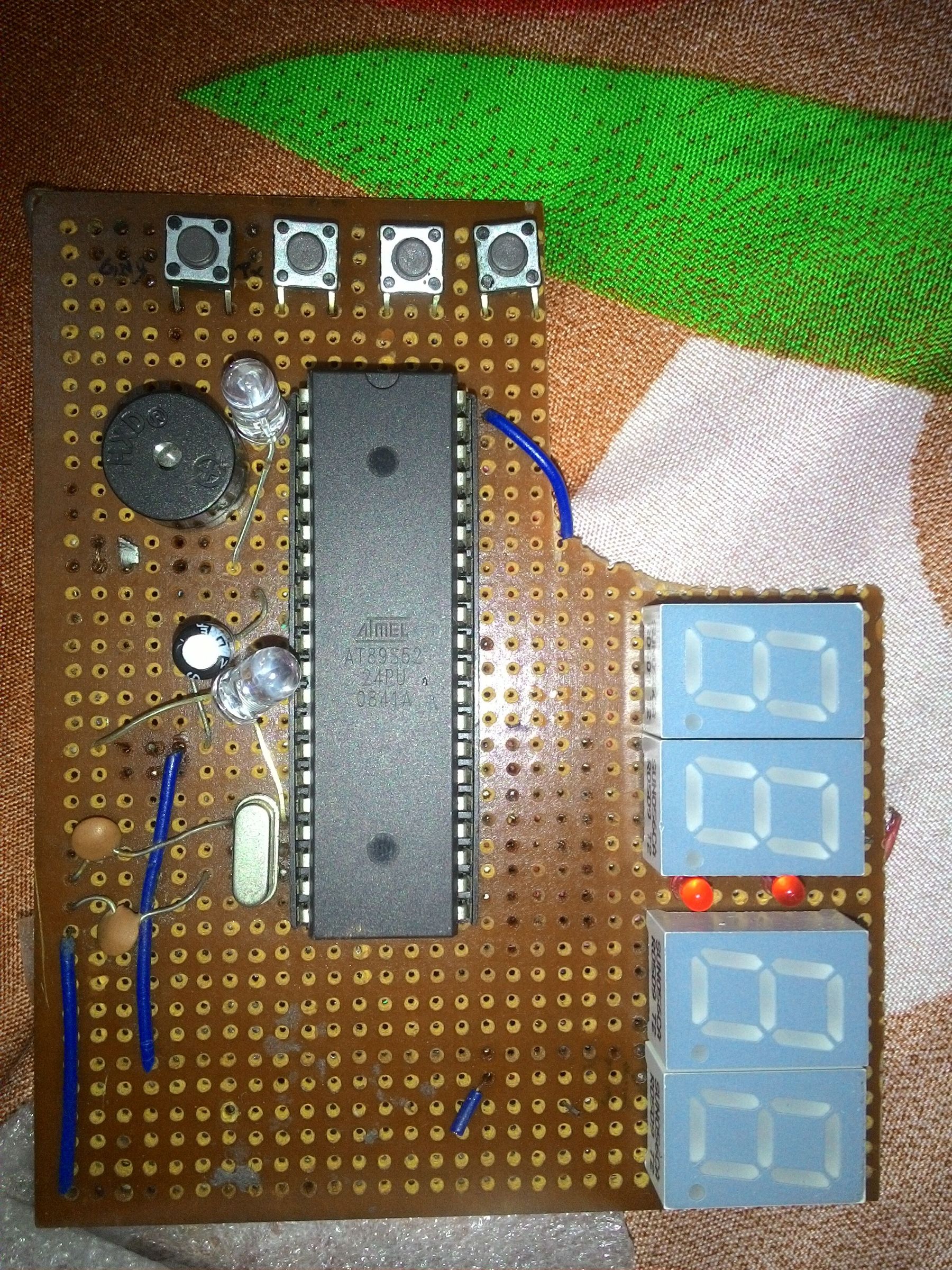 Digital Clock Using Microcontroller (AT89S52 Without RTC Circuit) : 4 ...