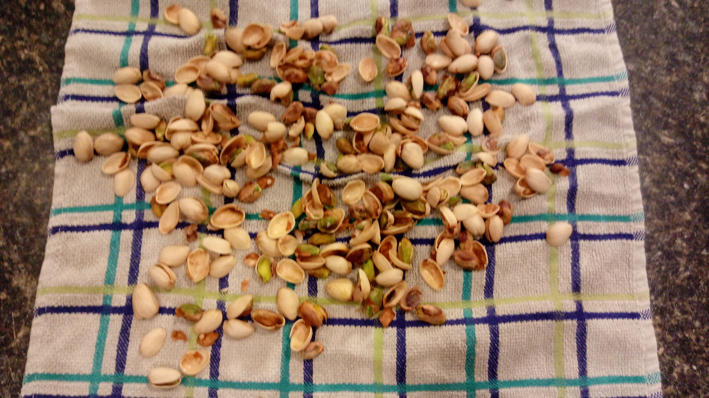 How to Shell Pistachios Easily : 8 Steps - Instructables